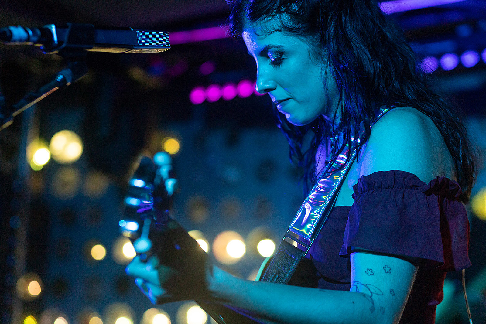 Ada Lea played Baby's All Right with Babehoven (pics, video, setlist)