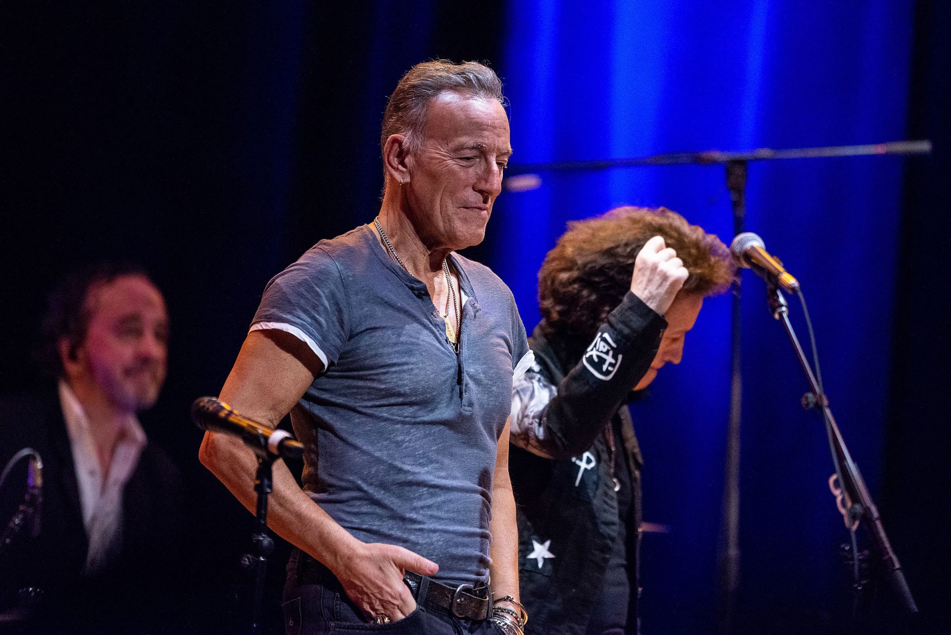 David Byrne, Terry Allen, Steve Earle & The Dukes playing 2022 John ...