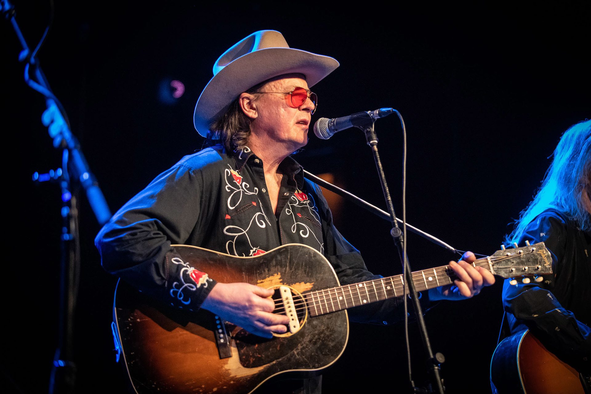 Lenny Kaye celebrated his 75th birthday w/ Patti Smith & more @ Bowery ...