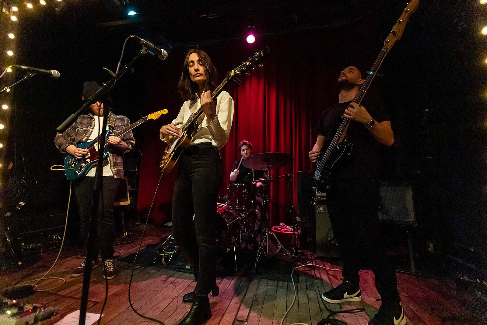 King Hannah made their North American debut at Union Pool (pics, setlist)