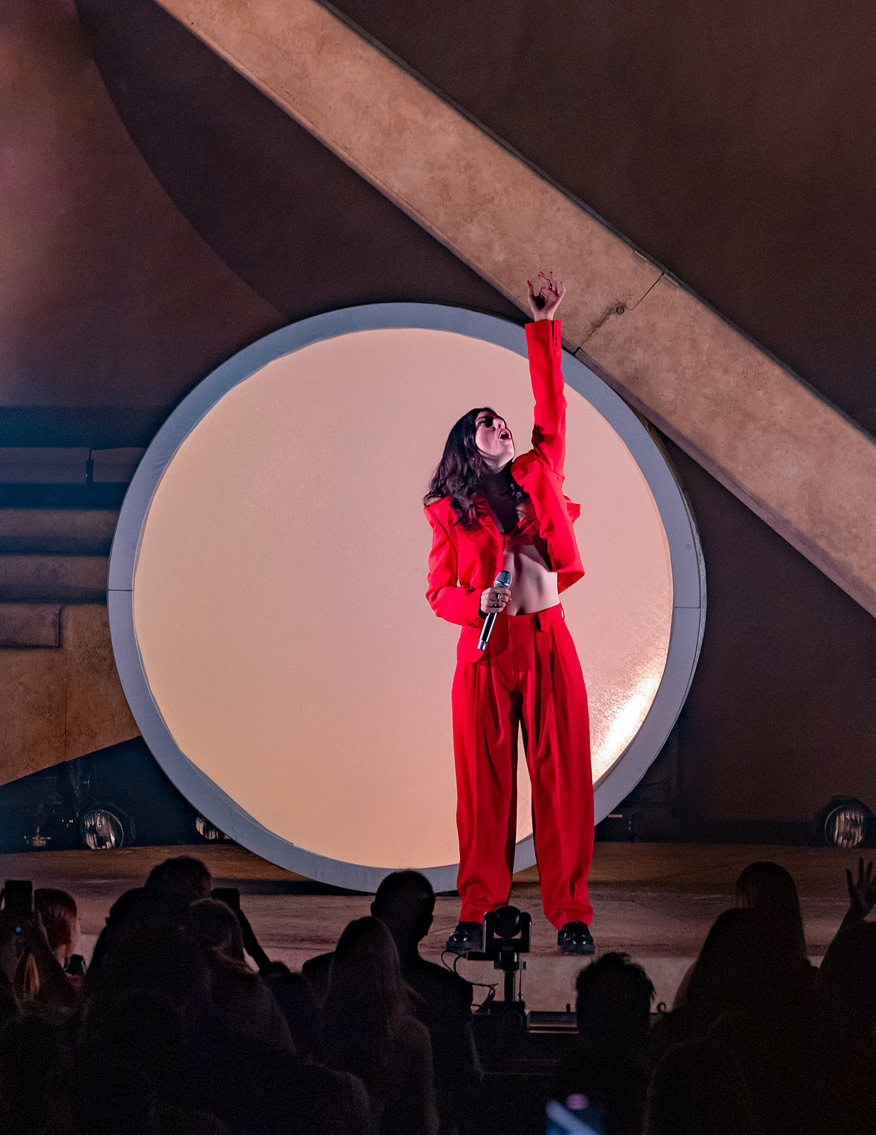 Lorde played two nights at The Chicago Theatre with Remi Wolf (pics ...