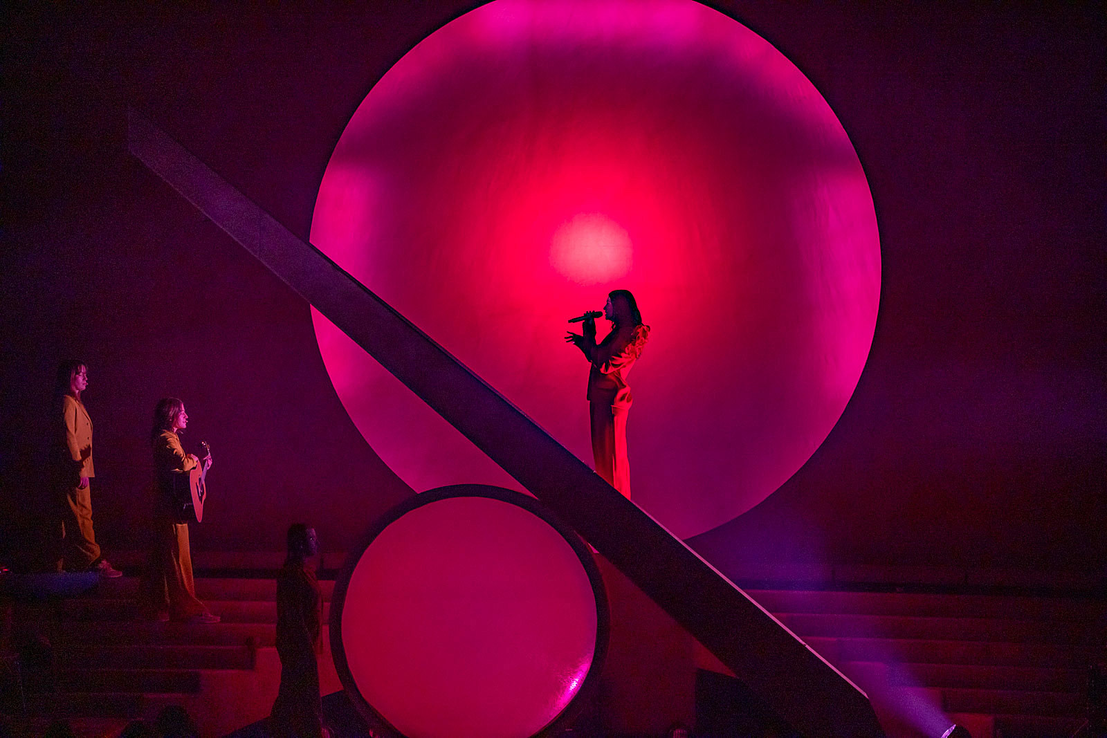 Lorde played two nights at The Chicago Theatre with Remi Wolf (pics ...