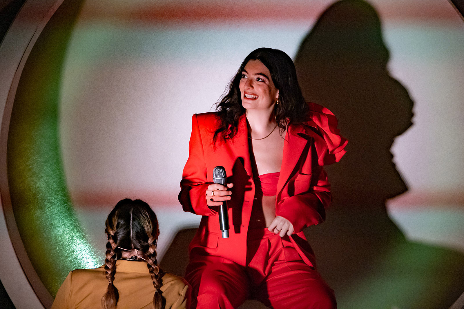 Lorde played two nights at The Chicago Theatre with Remi Wolf (pics ...