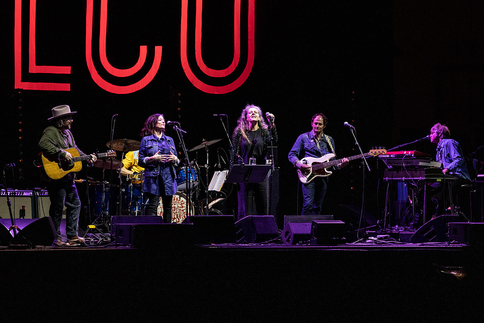 Solid Sound 2022 Friday pics (Wilco, Neko Case, Sylvan Esso, Iceage ...