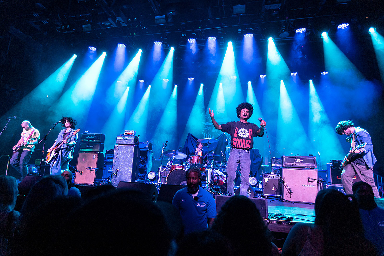 Turnstile took over NYC for 2 shows, 1 w/ surprise guest Blood Orange ...