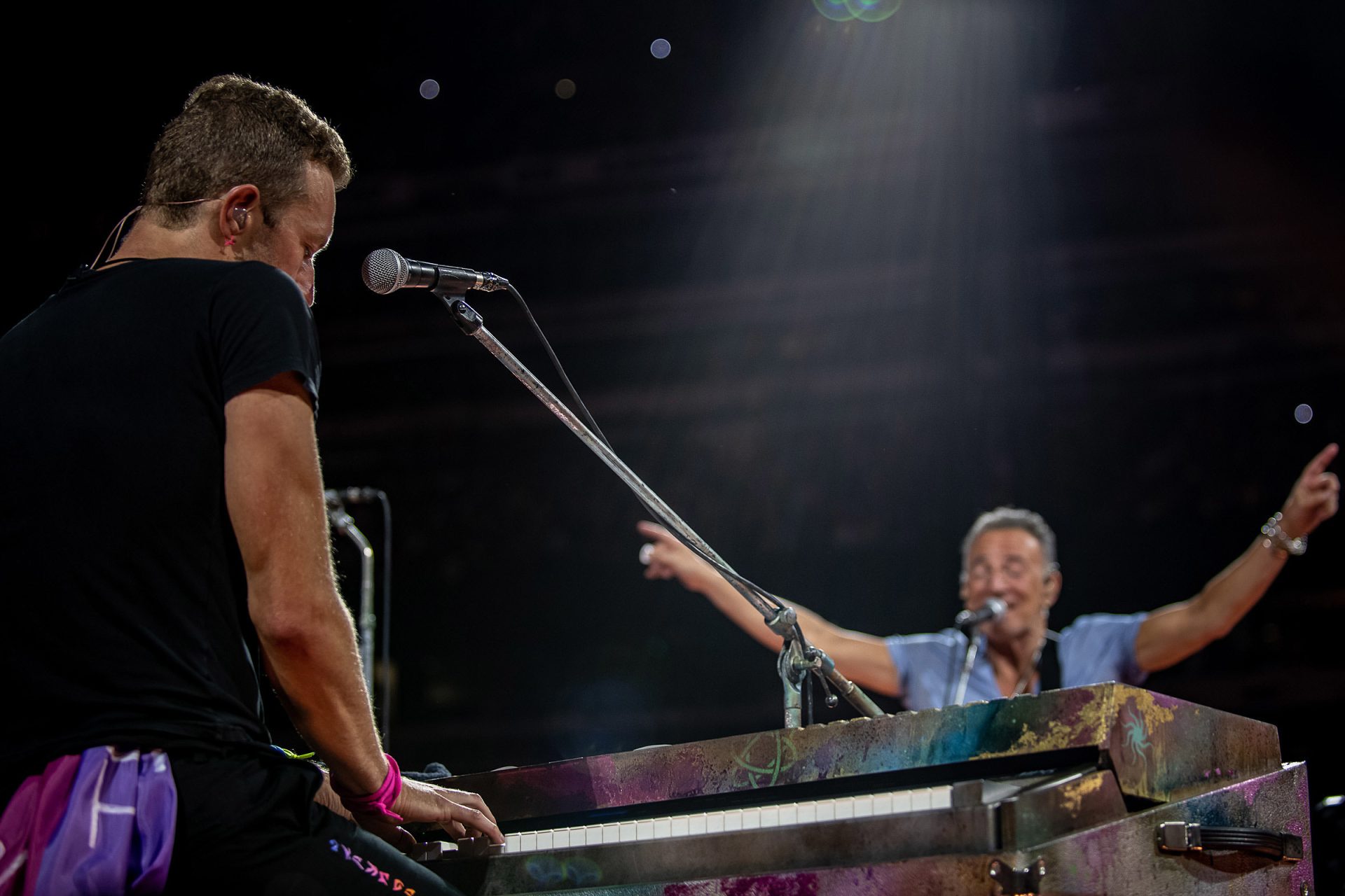 Bruce Springsteen joined Coldplay at MetLife Stadium show (pics, video ...