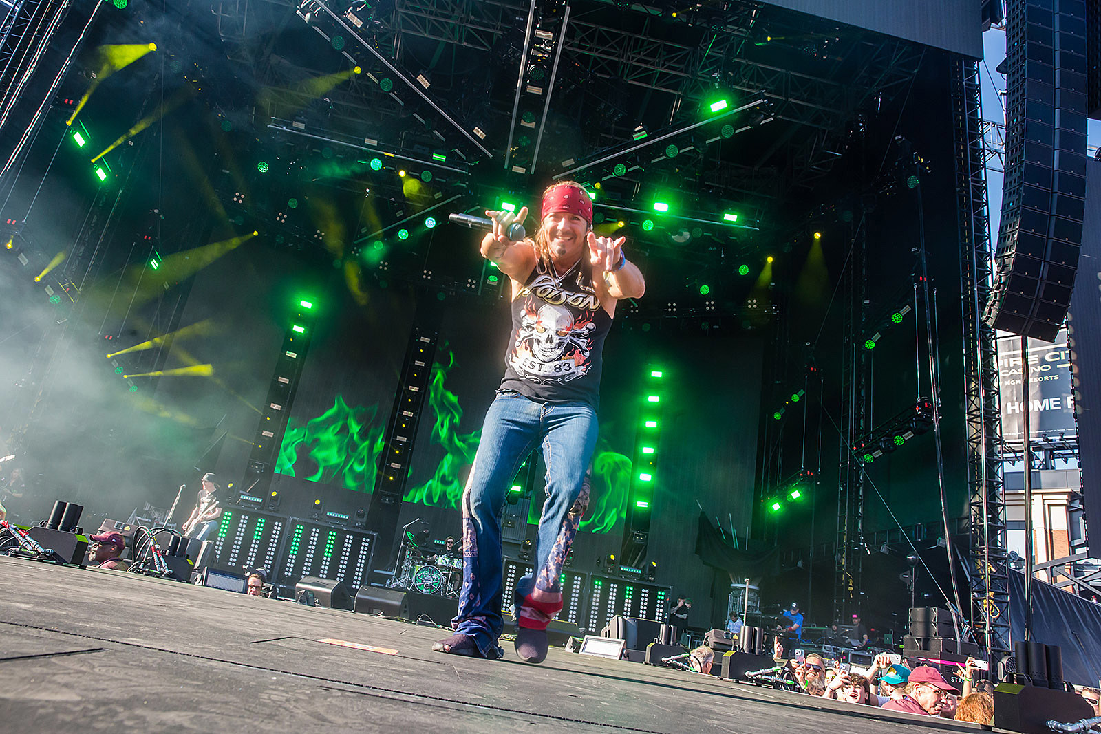 Def Leppard, Mötley Crüe & Poison brought The Stadium Tour to Citi ...