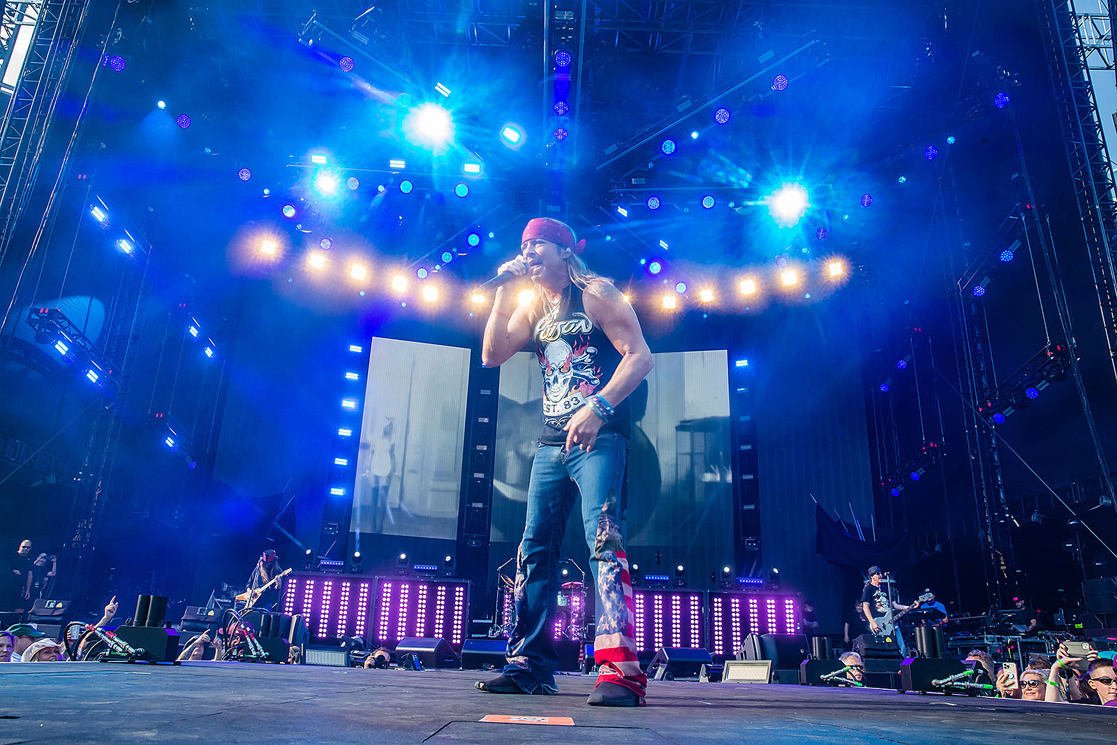 Def Leppard, Mötley Crüe & Poison brought The Stadium Tour to Citi ...