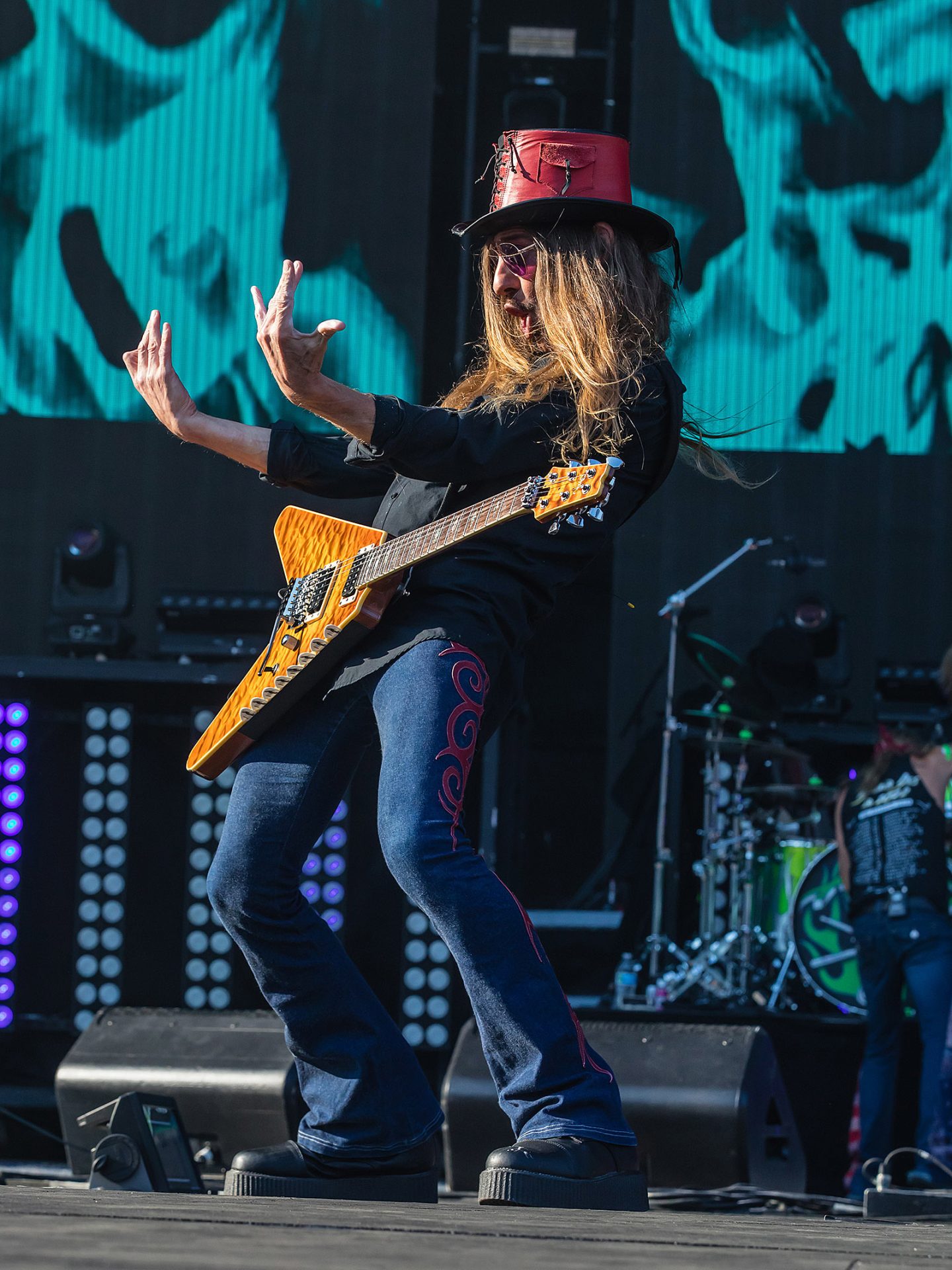 Def Leppard, Mötley Crüe & Poison brought The Stadium Tour to Citi ...