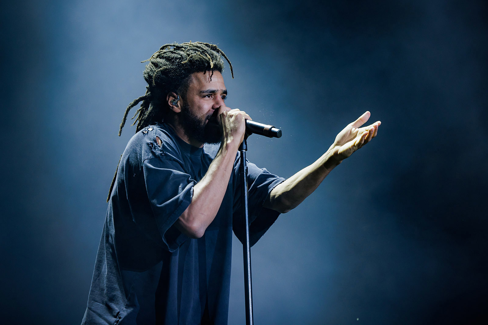 J. Cole responds to Kendrick Lamar on surprise new album 'Might Delete ...