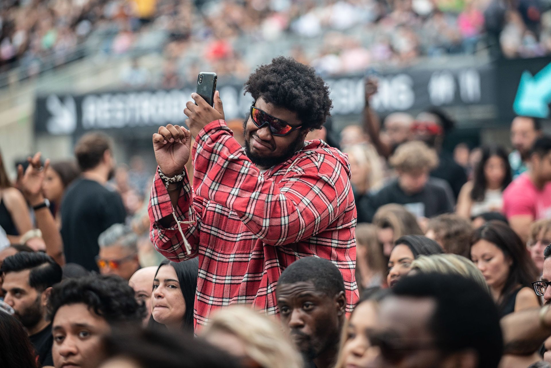 The Weeknd made his NYC-area stadium debut with spectacular MetLife ...