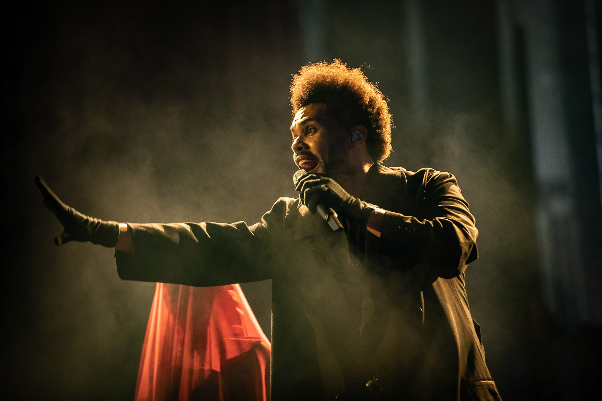 The Weeknd made his NYC-area stadium debut with spectacular MetLife ...