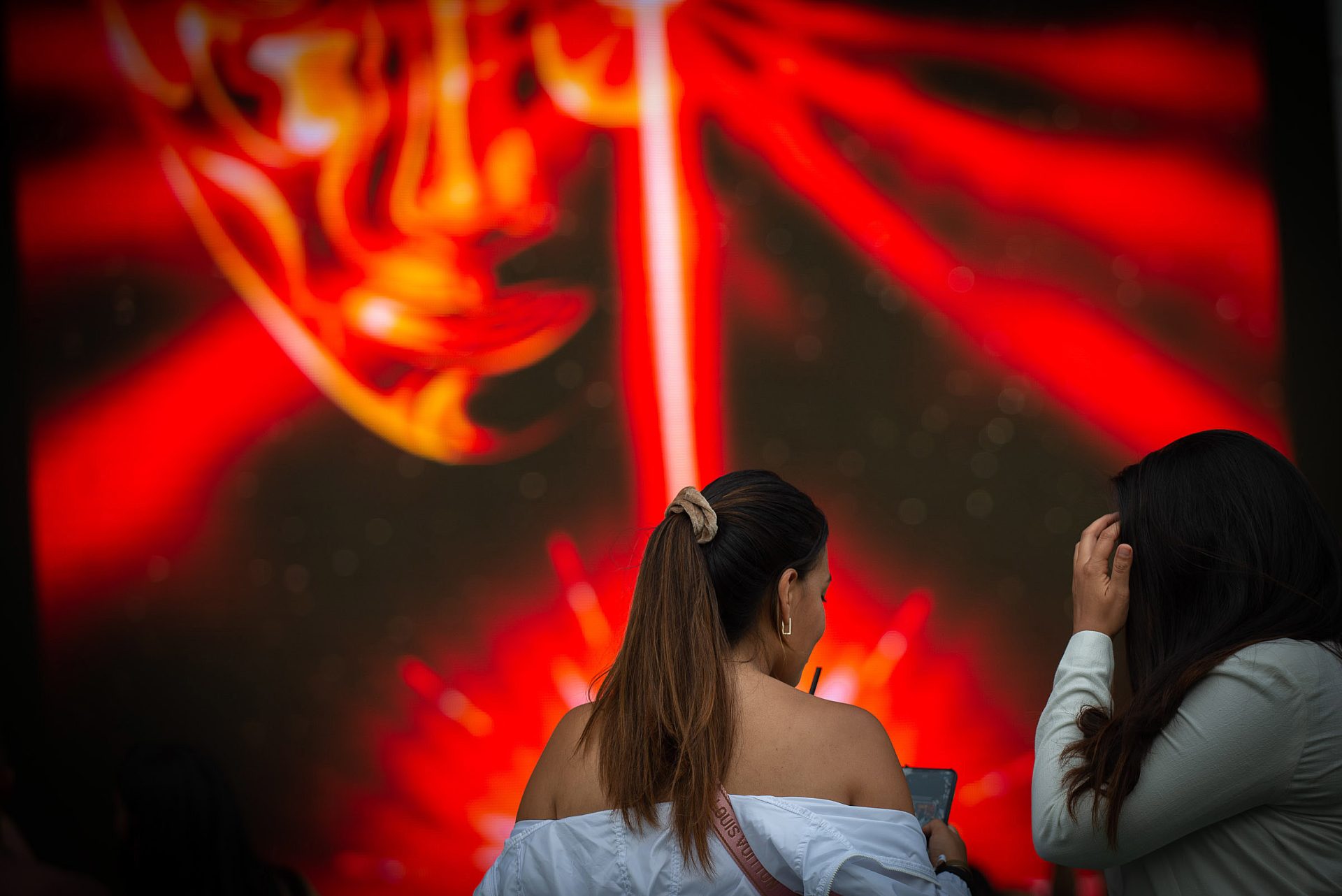 The Weeknd made his NYC-area stadium debut with spectacular MetLife ...