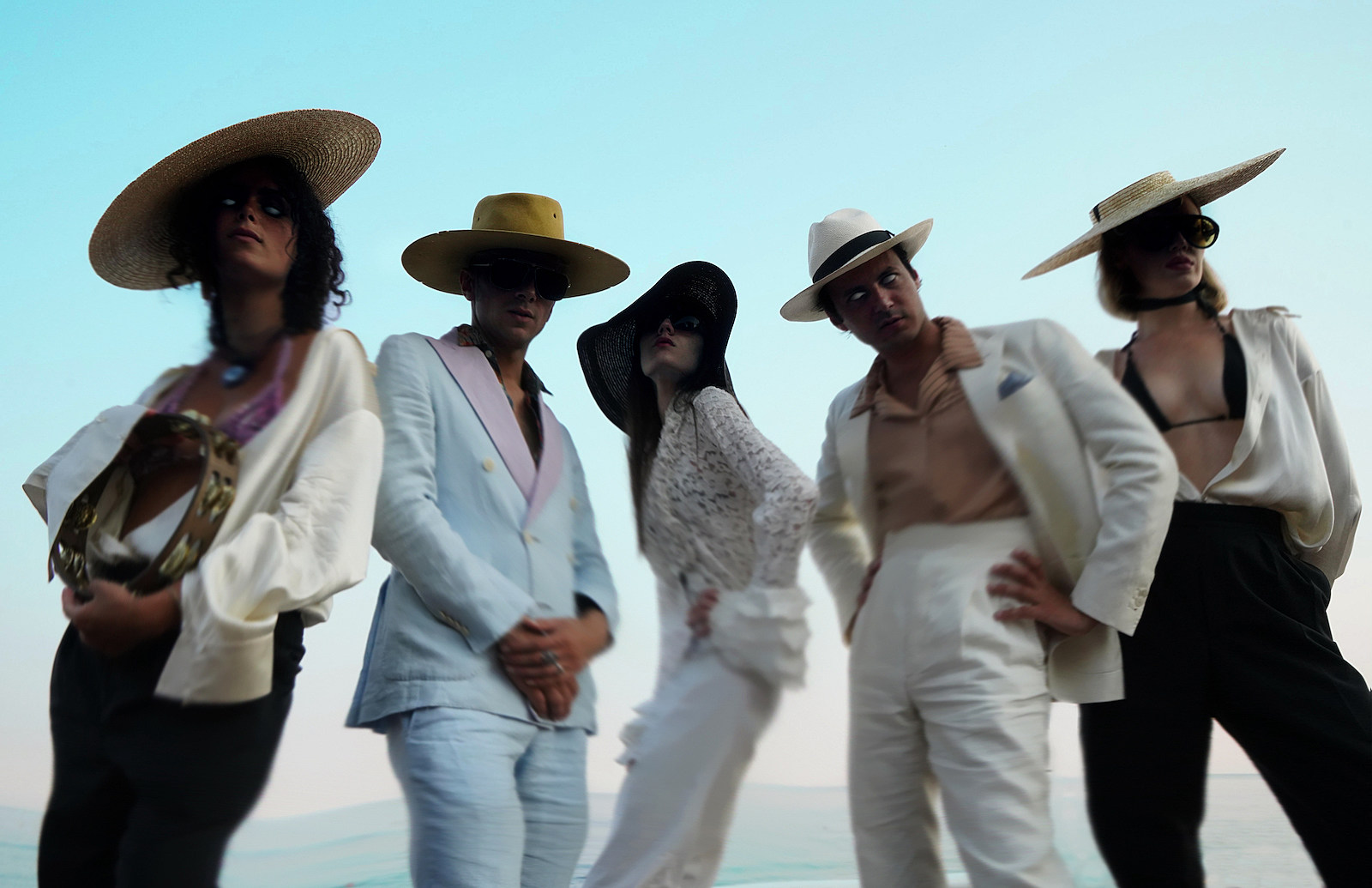 La Femme announce fall North American tour with Sam Quealy