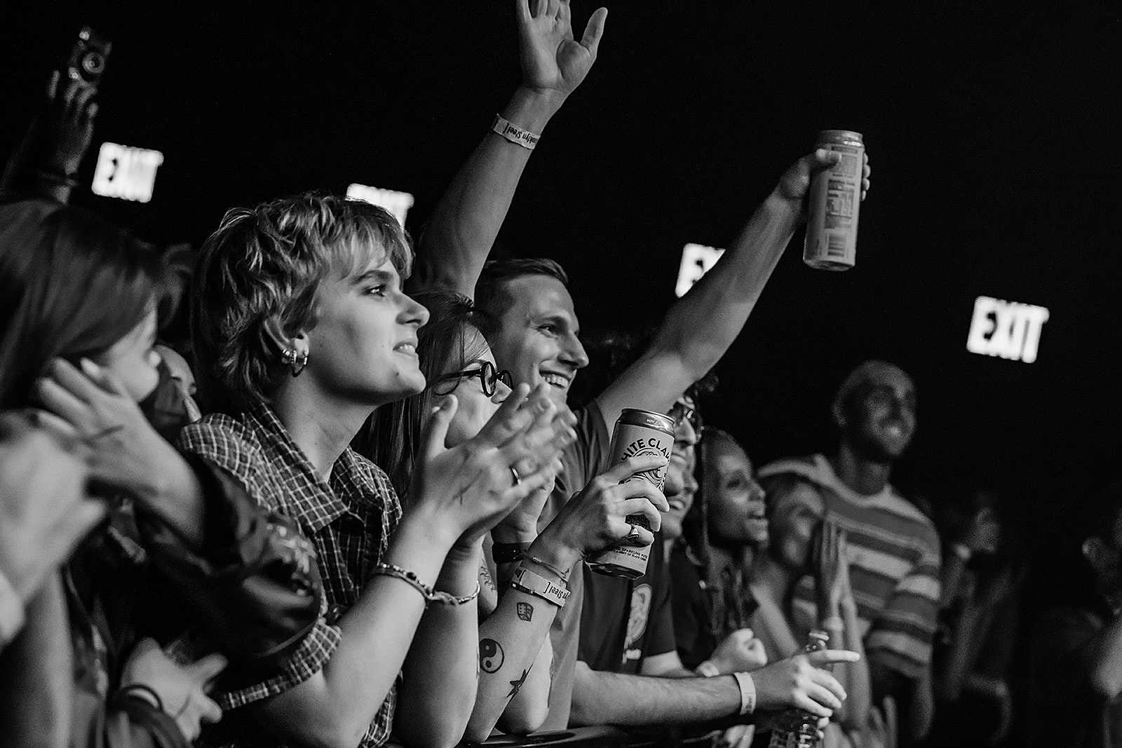 Julia Jacklin dazzled at Brooklyn Steel (pics, setlist, review)