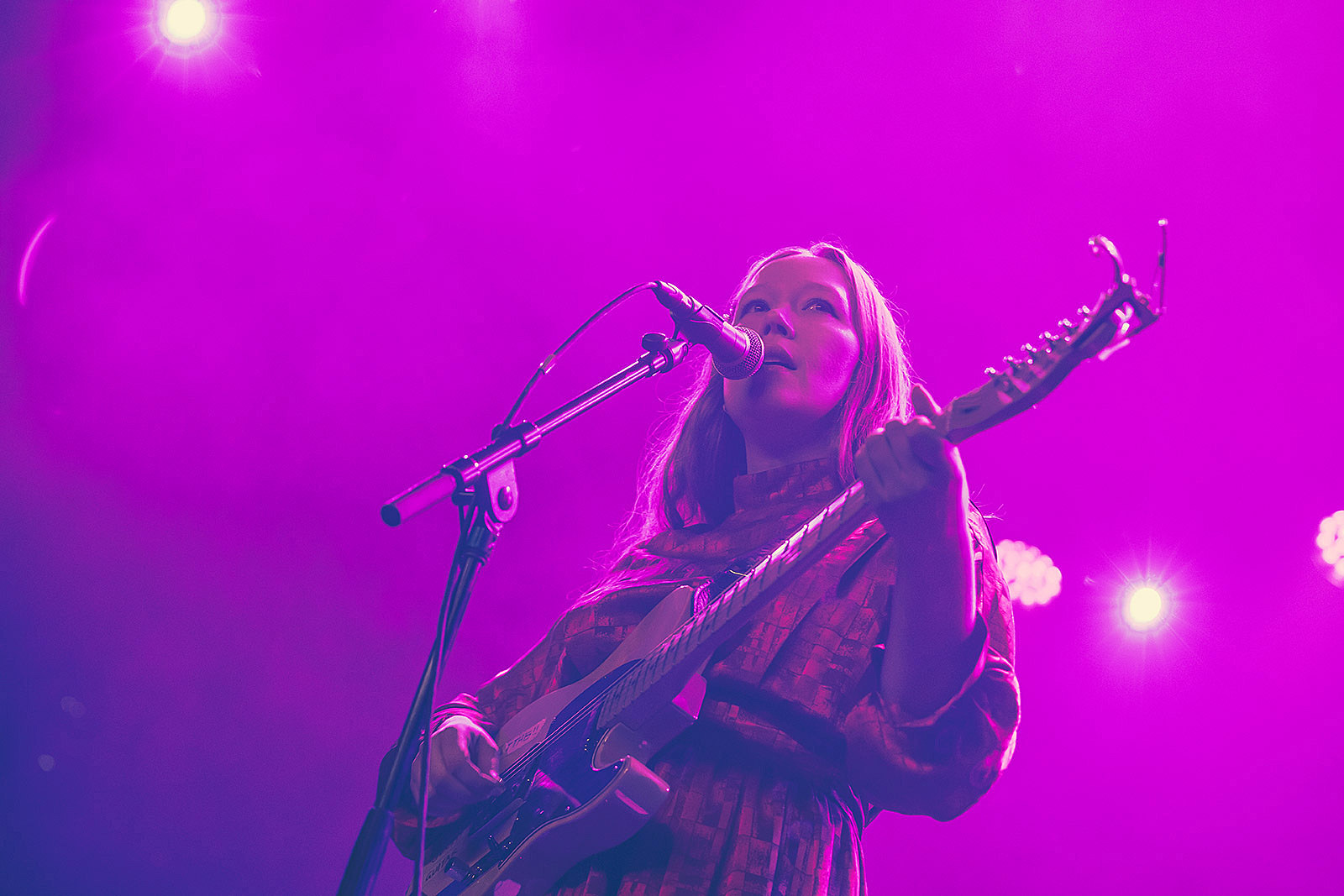 Julia Jacklin dazzled at Brooklyn Steel (pics, setlist, review)