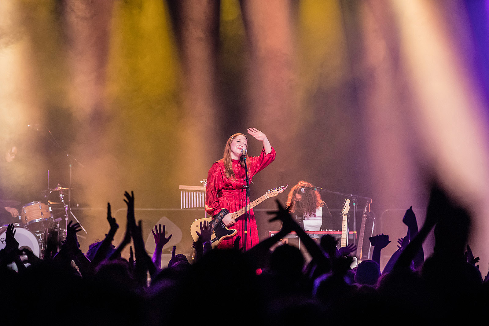 Julia Jacklin dazzled at Brooklyn Steel (pics, setlist, review)