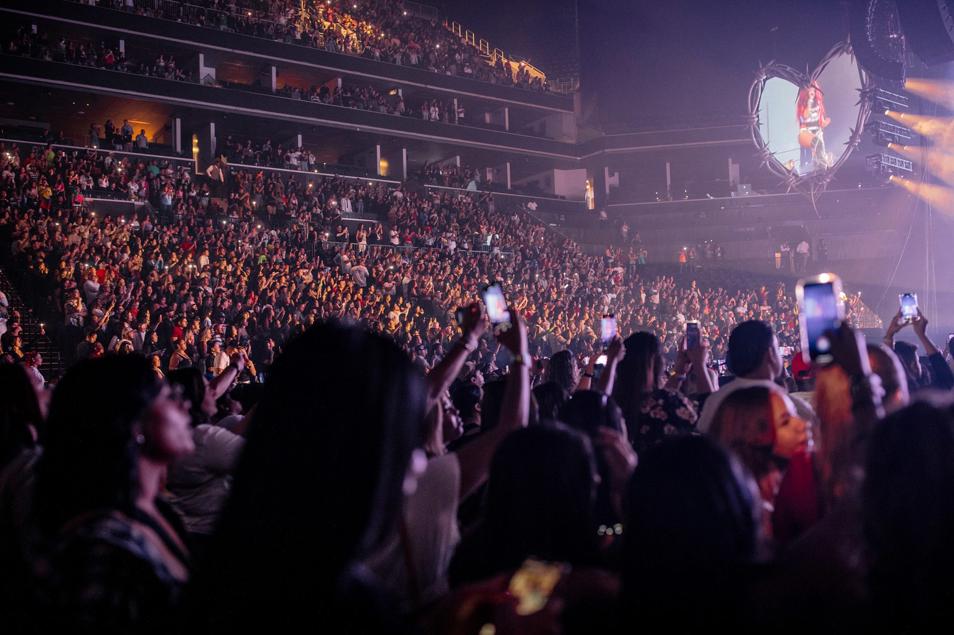 Karol G played Madison Square Garden & Barclays Center (Brooklyn pics ...