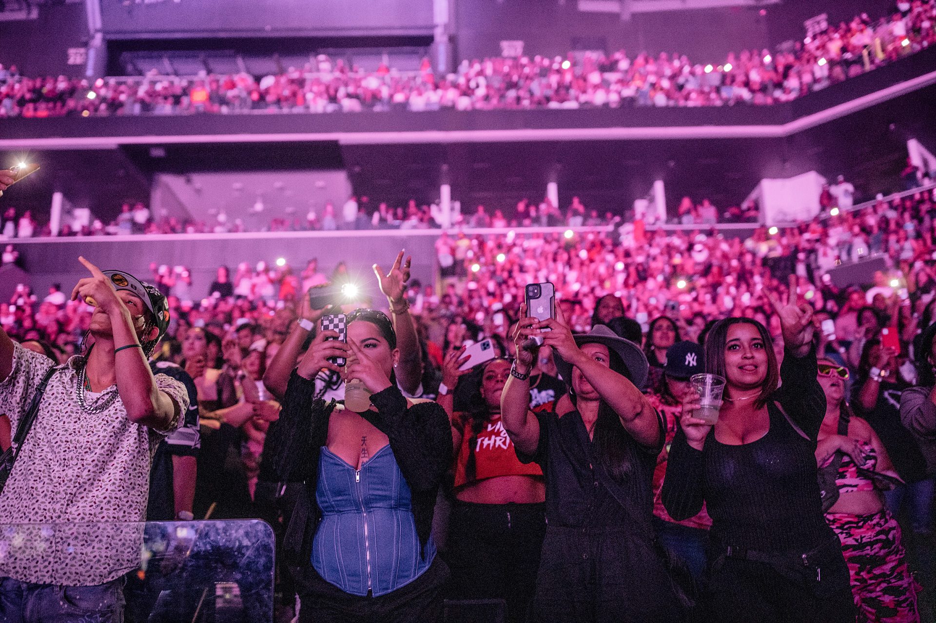 Karol G announces US stadium tour (MetLife Stadium)