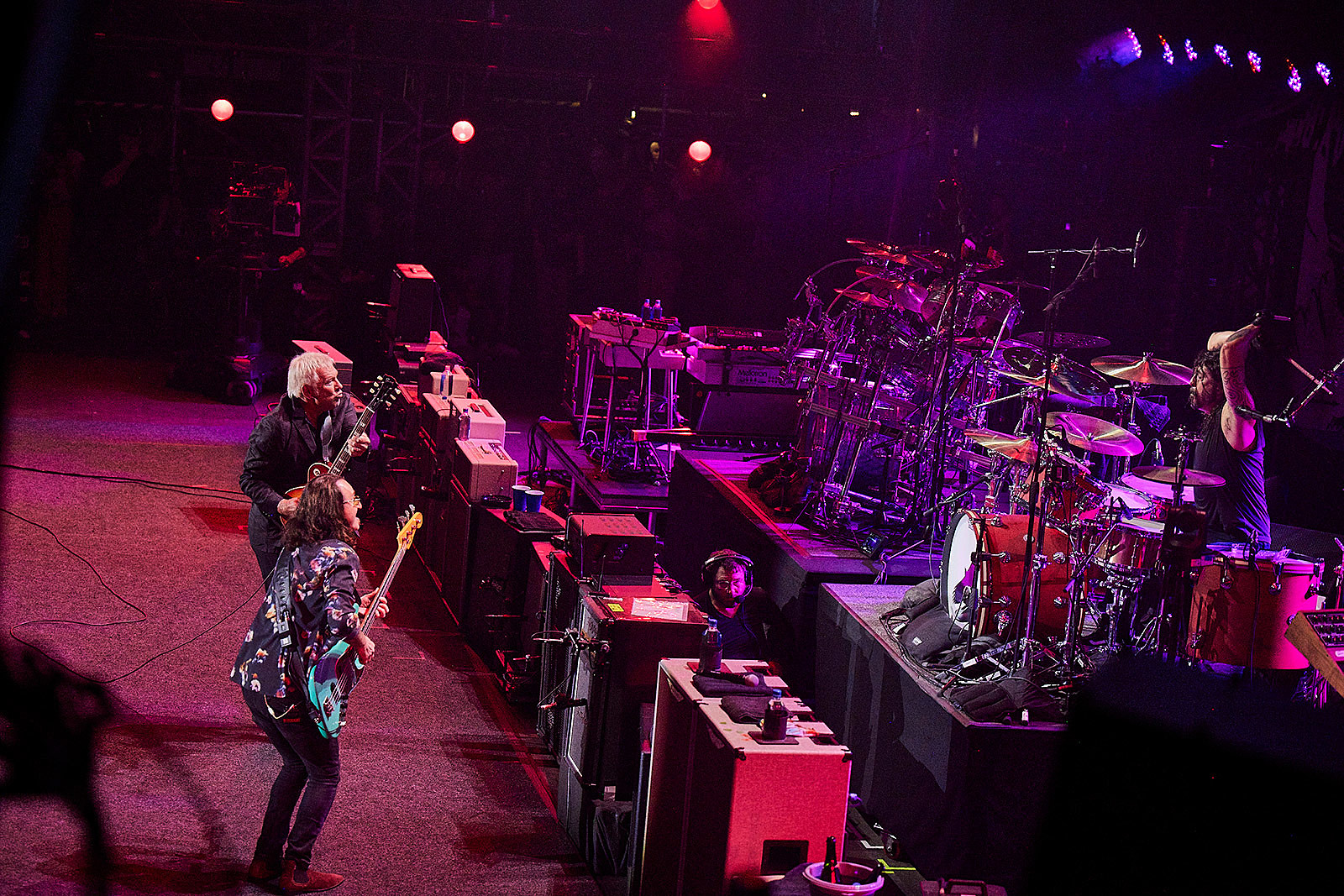 Foo Fighters, Paul McCartney, Rush & more paid tribute to Taylor ...