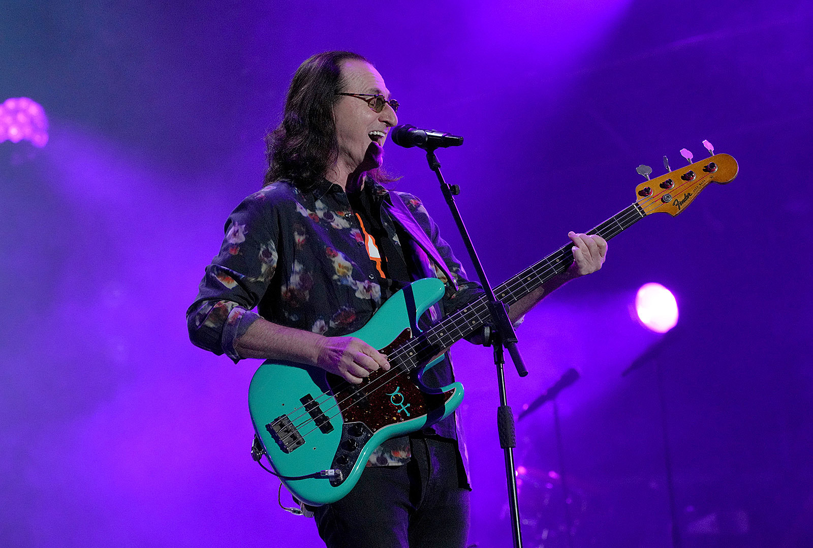 Foo Fighters, Paul McCartney, Rush & more paid tribute to Taylor ...