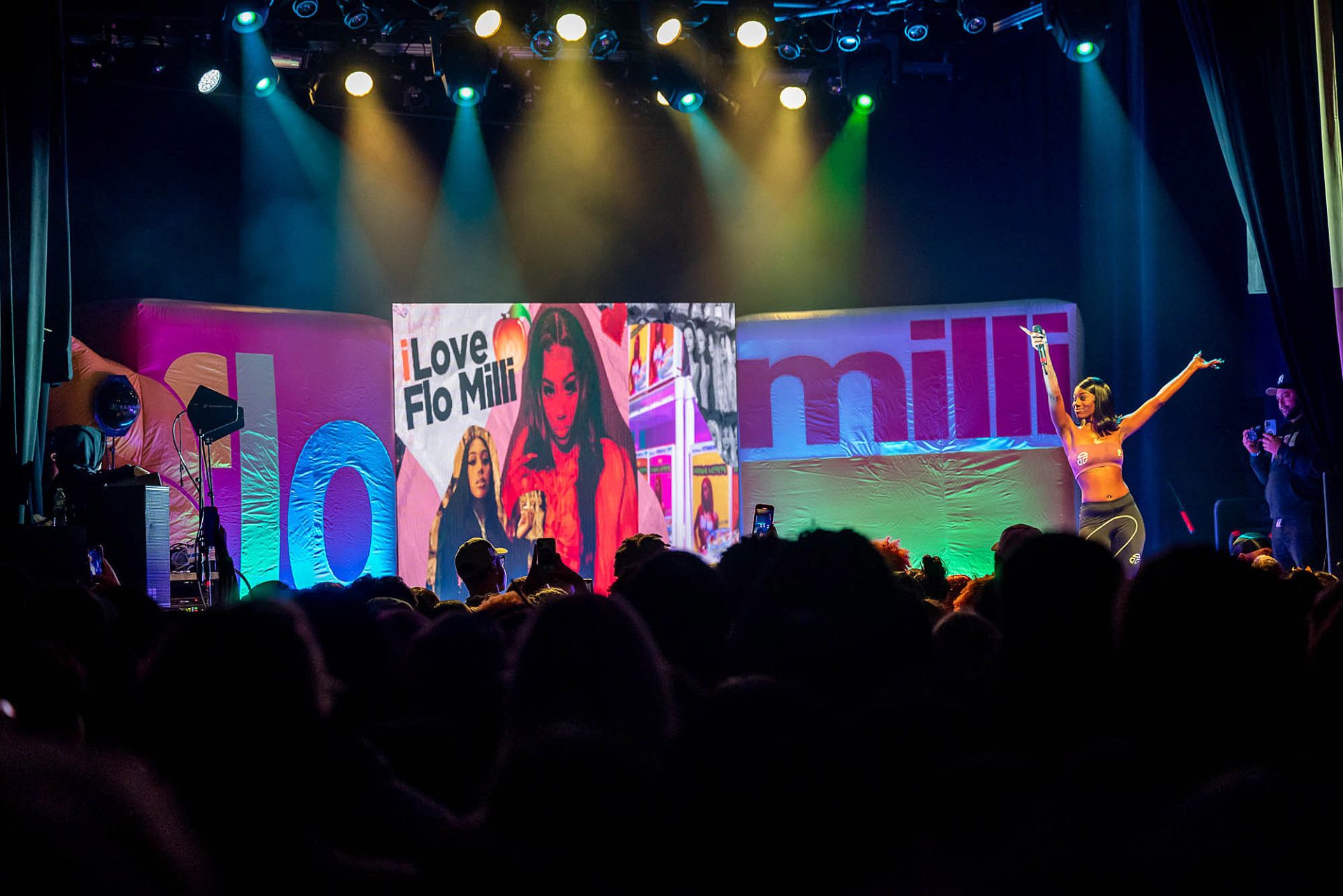 Flo Milli played NYC with Monaleo, Maiya the Don, Girll Codee, GoGo ...