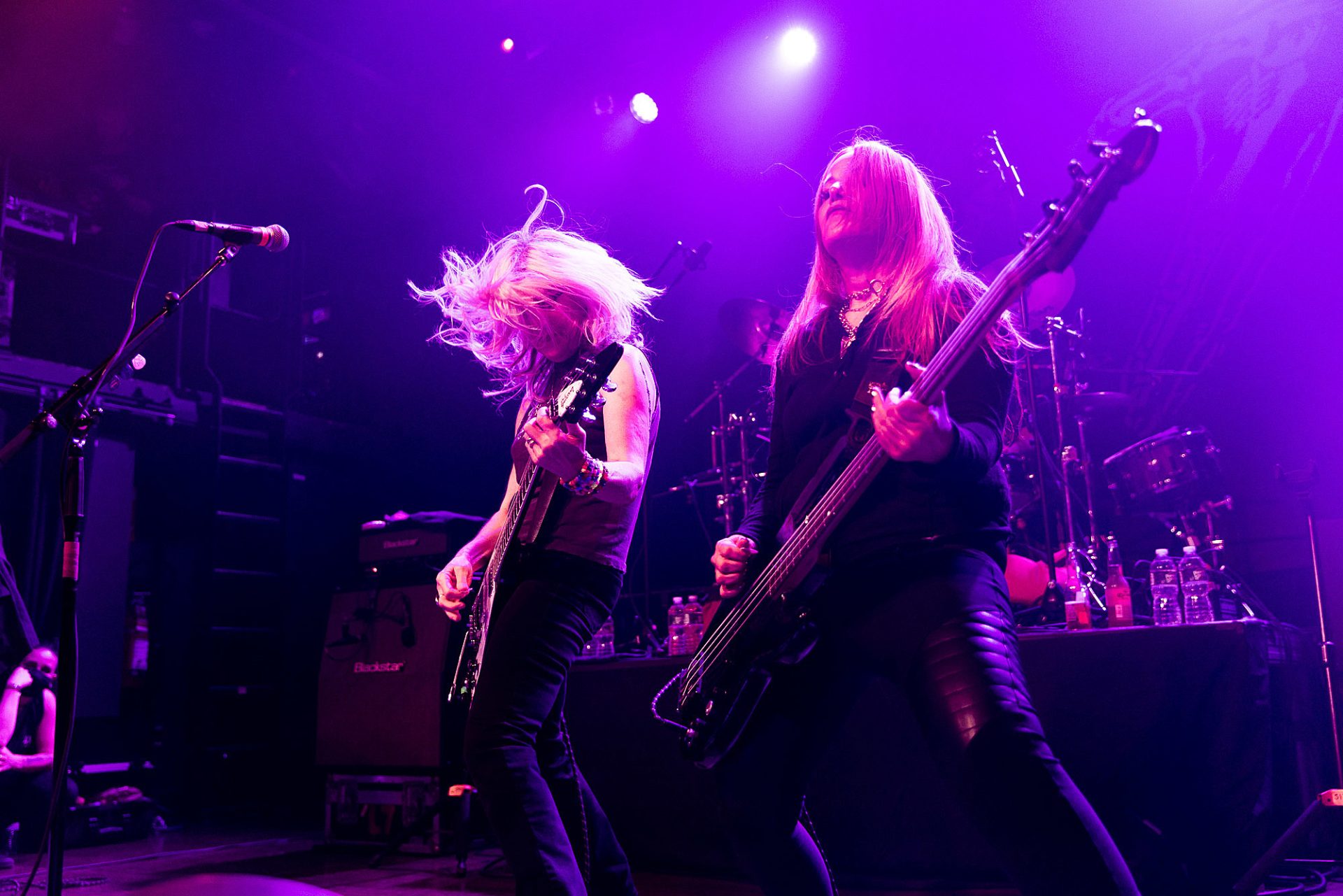 L7 brought 'Bricks Are Heavy' to 2 NYC shows (Irving Plaza pics ...