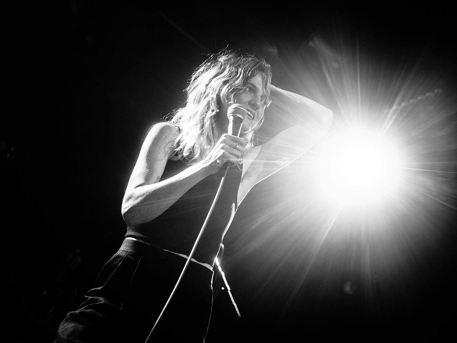 Yard Act & Gustaf played two NYC shows (Bowery Ballroom pics, setlist ...