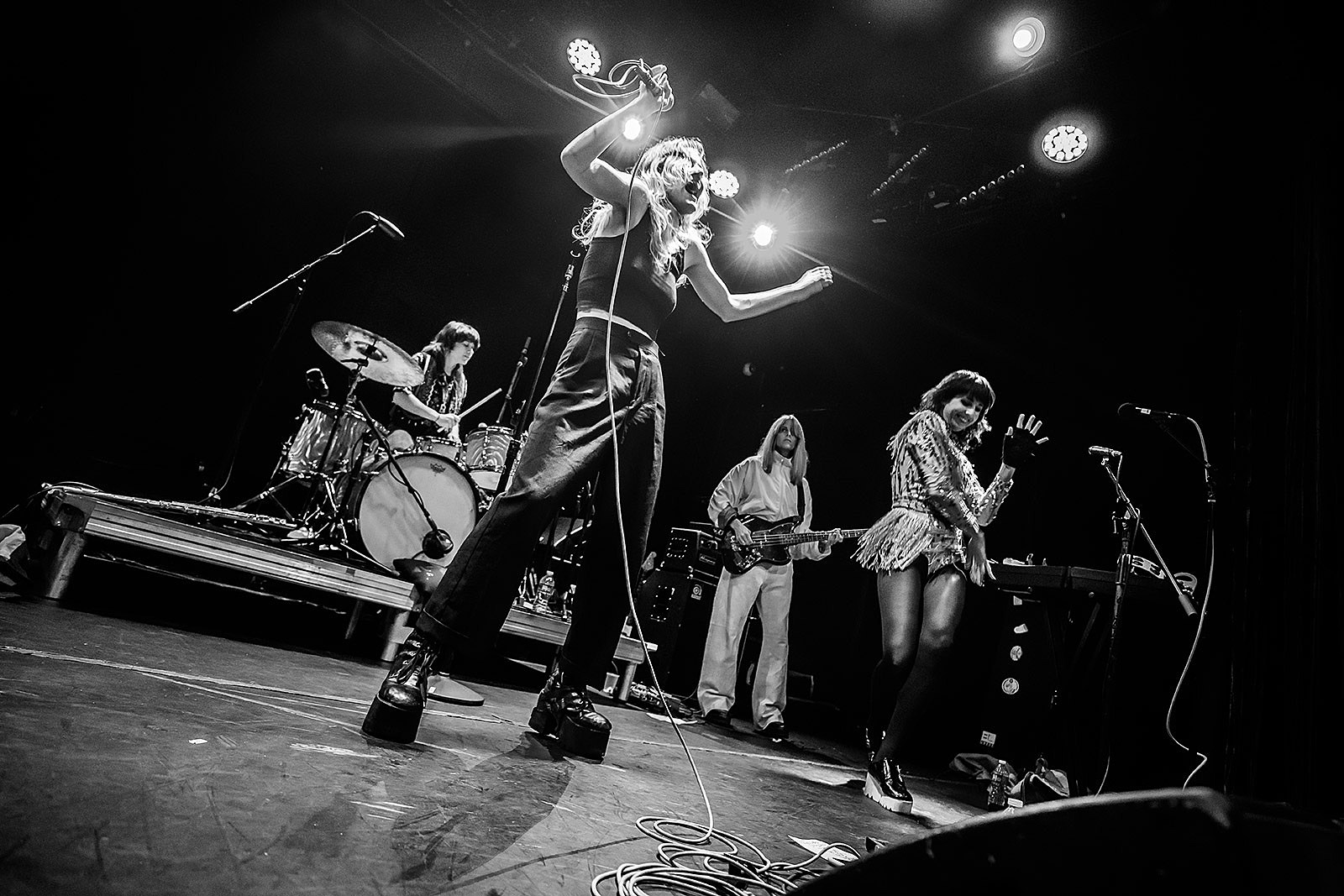 Yard Act & Gustaf played two NYC shows (Bowery Ballroom pics, setlist ...