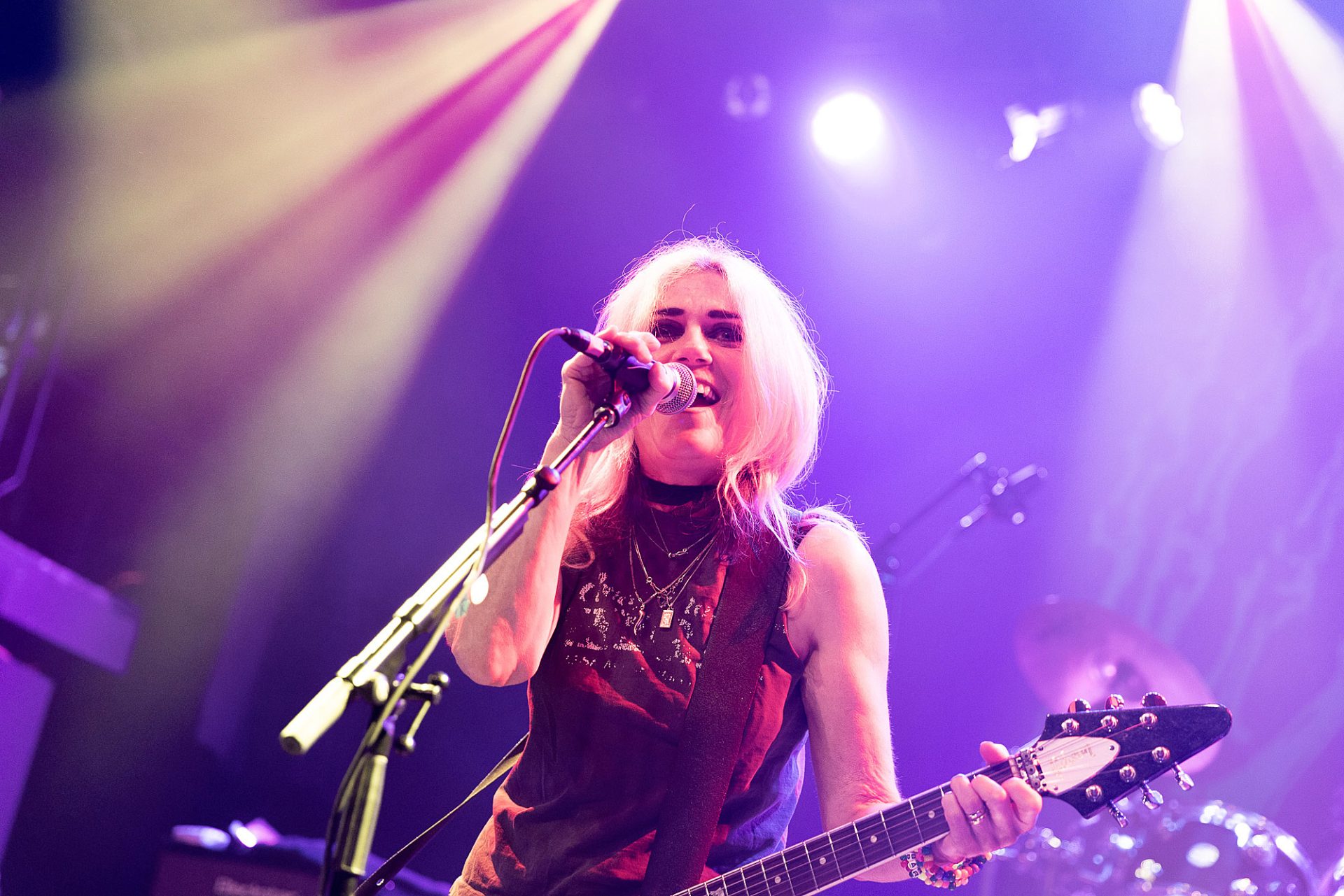 L7 brought 'Bricks Are Heavy' to 2 NYC shows (Irving Plaza pics ...