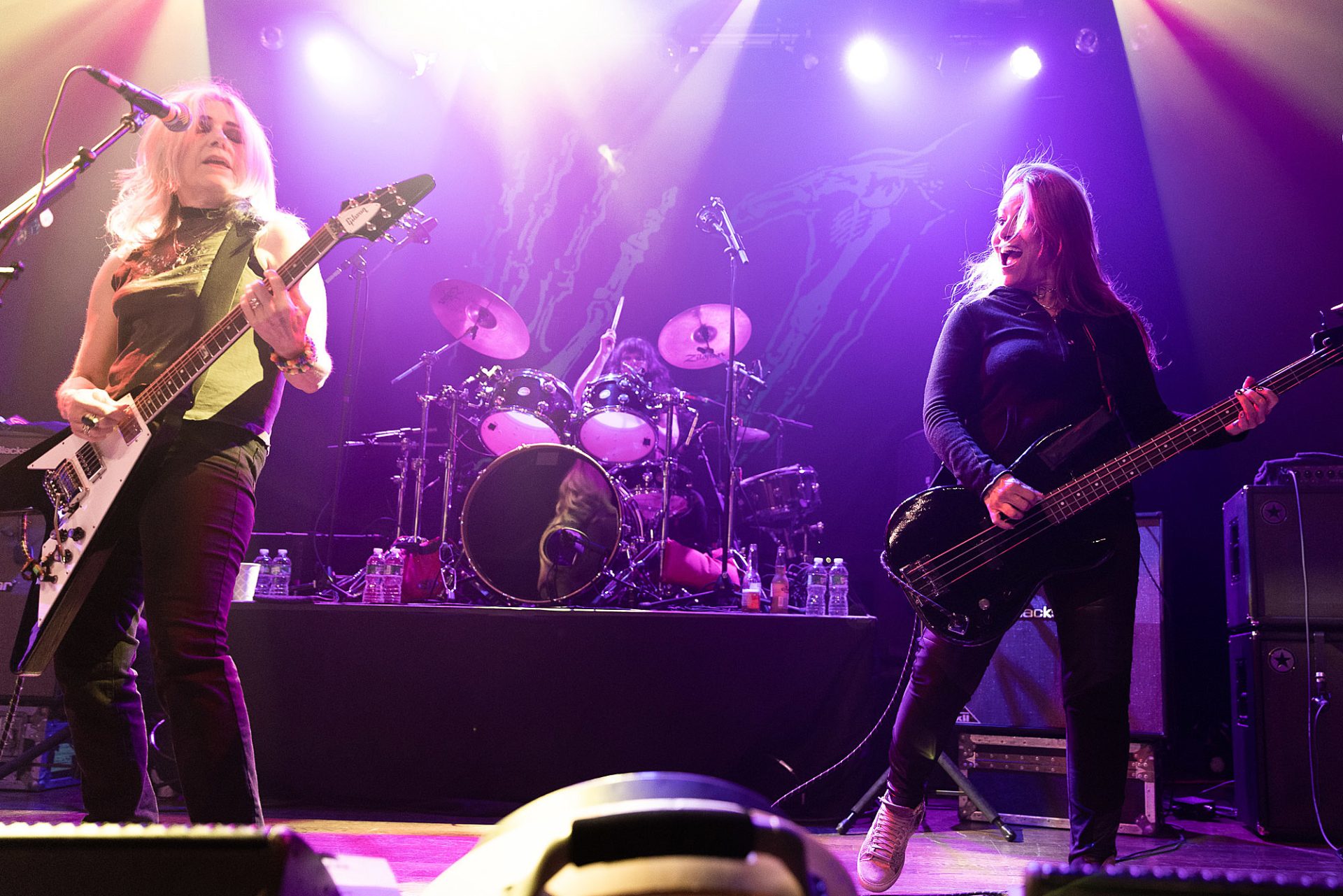 L7 brought 'Bricks Are Heavy' to 2 NYC shows (Irving Plaza pics ...