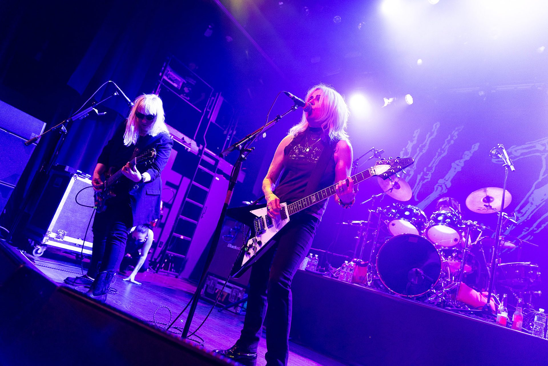 L7 brought 'Bricks Are Heavy' to 2 NYC shows (Irving Plaza pics ...
