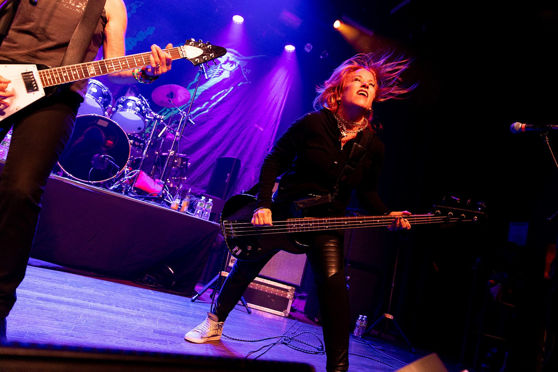 L7 brought 'Bricks Are Heavy' to 2 NYC shows (Irving Plaza pics ...