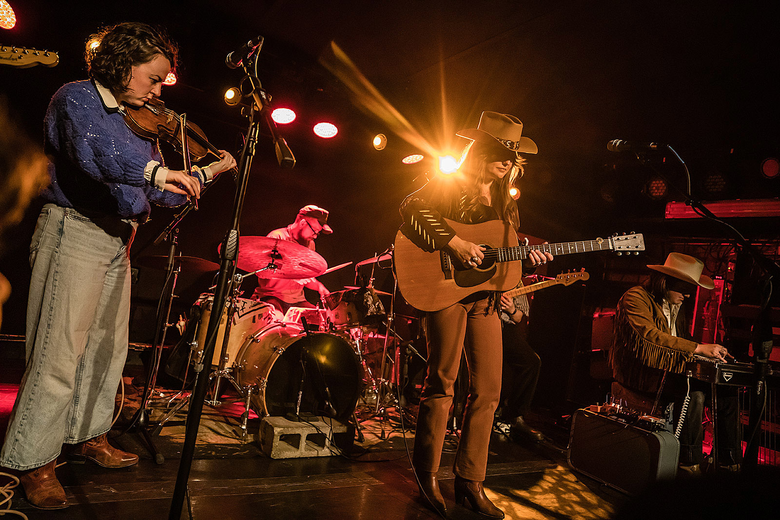 Kelsey Waldon played Mercury Lounge (pics, setlist)