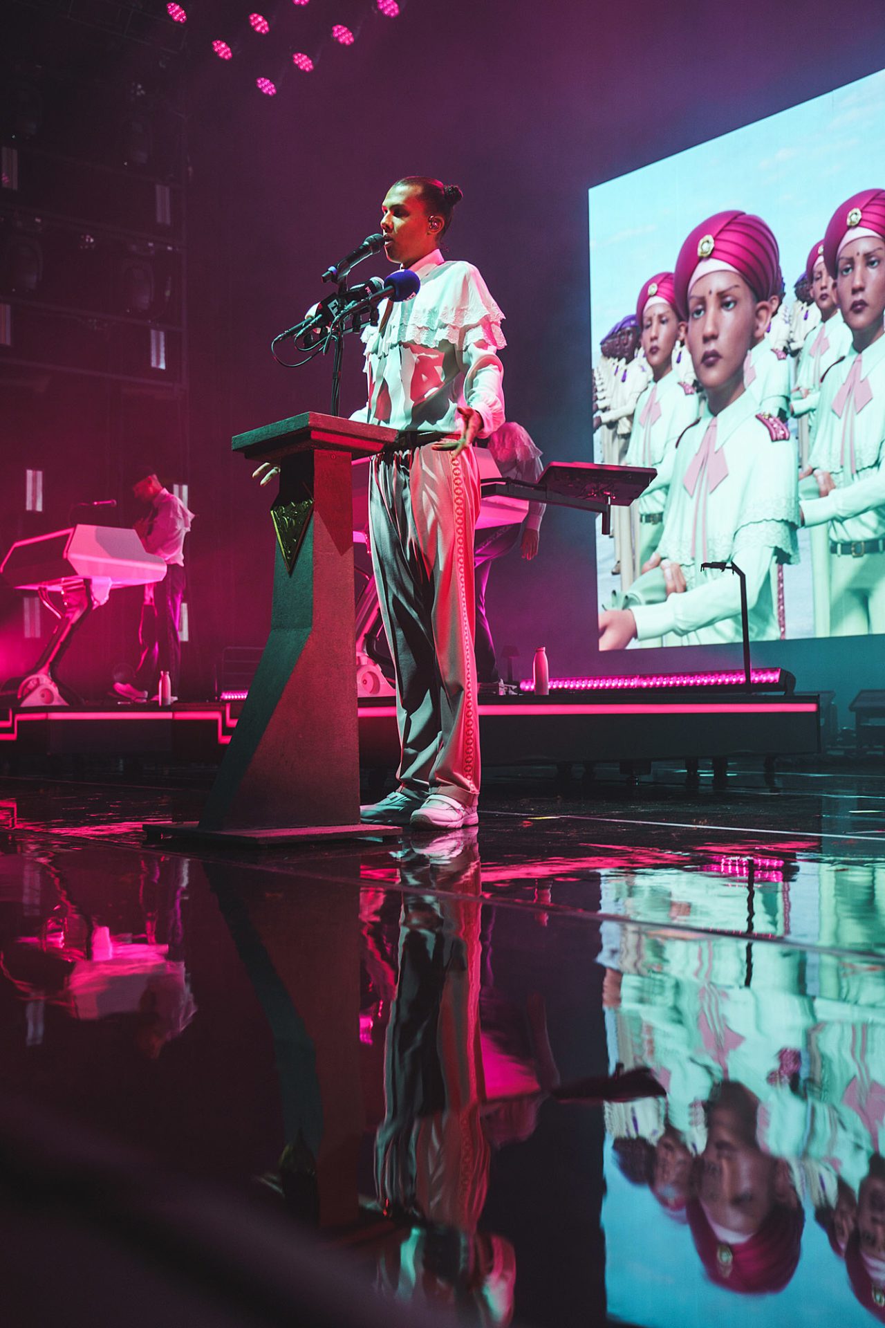 Stromae played Madison Square Garden with Sho Madjozi (night 1 pics ...