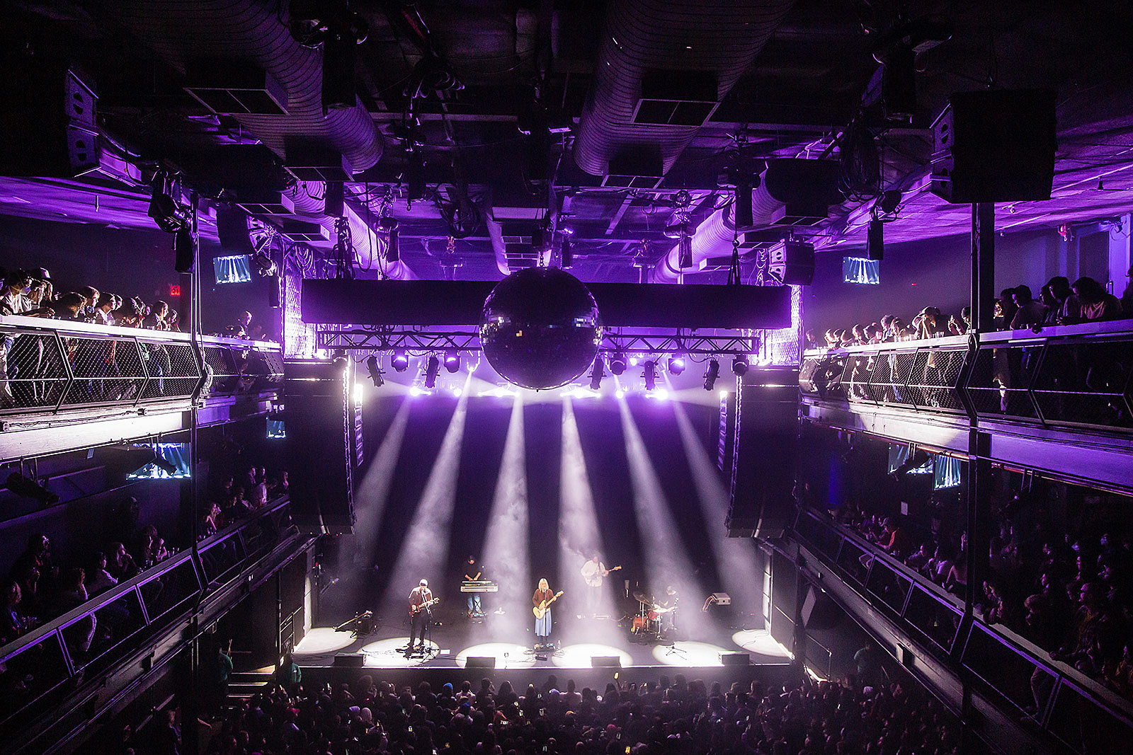 Men I Trust & Homeshake played Terminal 5 (pics, setlist)