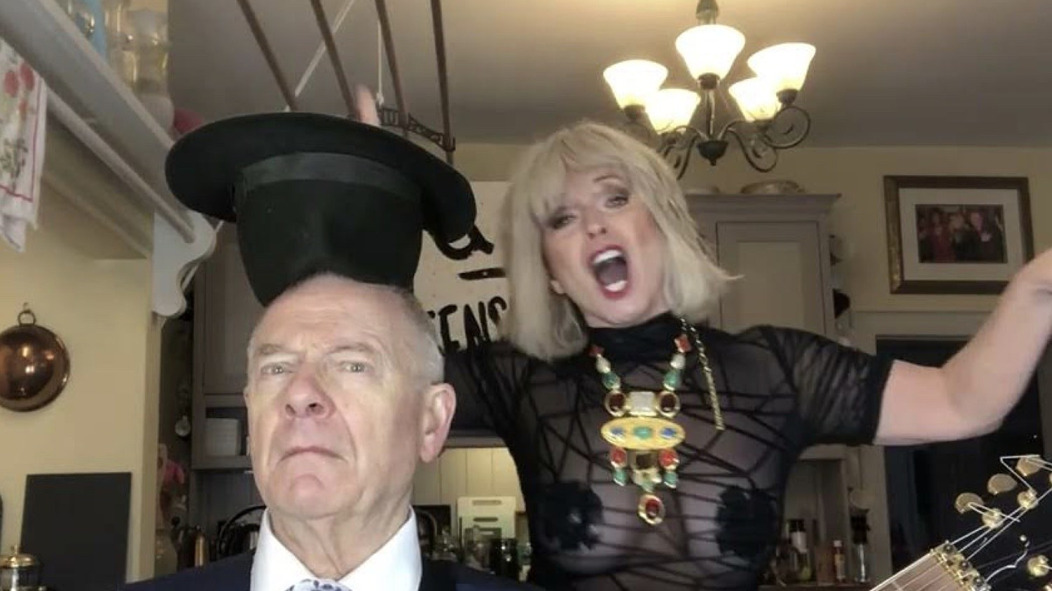 Watch Toyah & Robert Fripp celebrate a "Sensational" Christmas