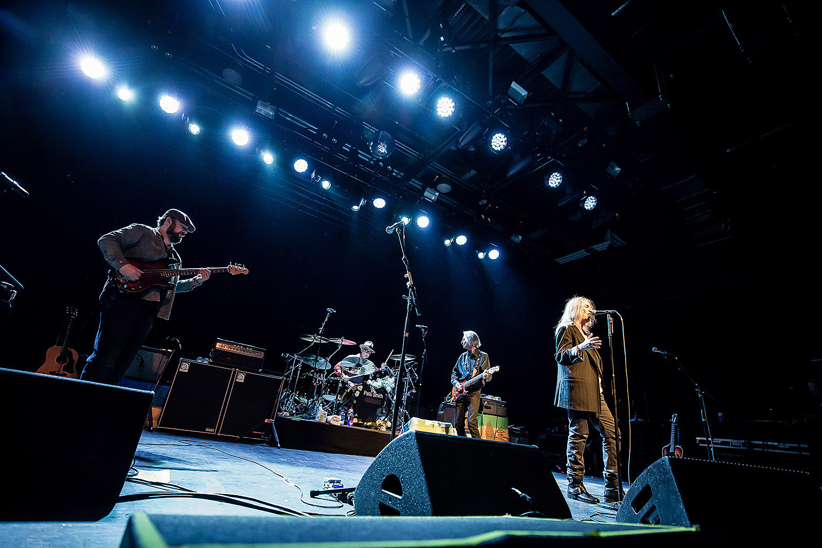 Patti Smith paid tribute to Vivienne Westwood at Brooklyn Steel (videos ...