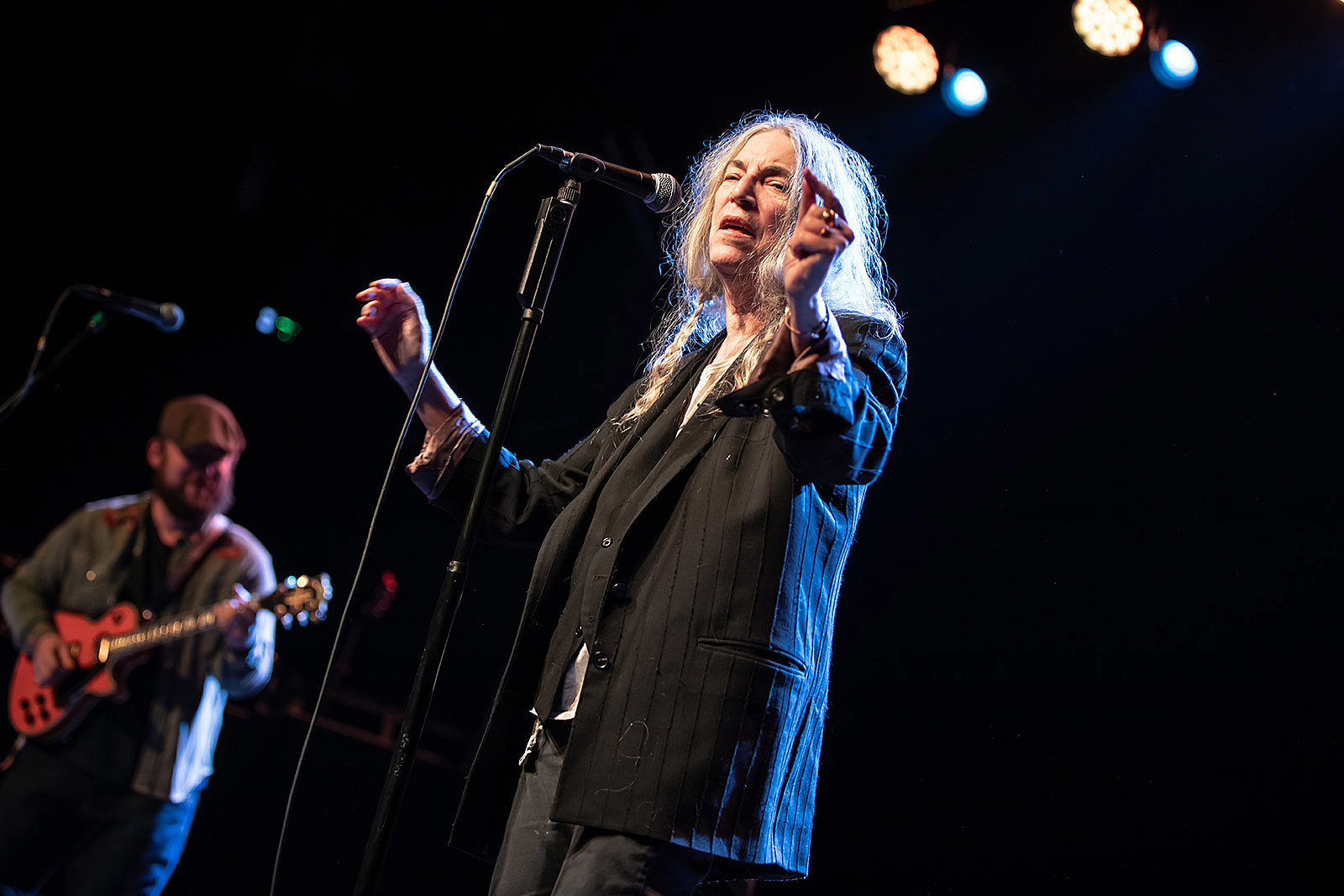 Patti Smith paid tribute to Vivienne Westwood at Brooklyn Steel (videos ...