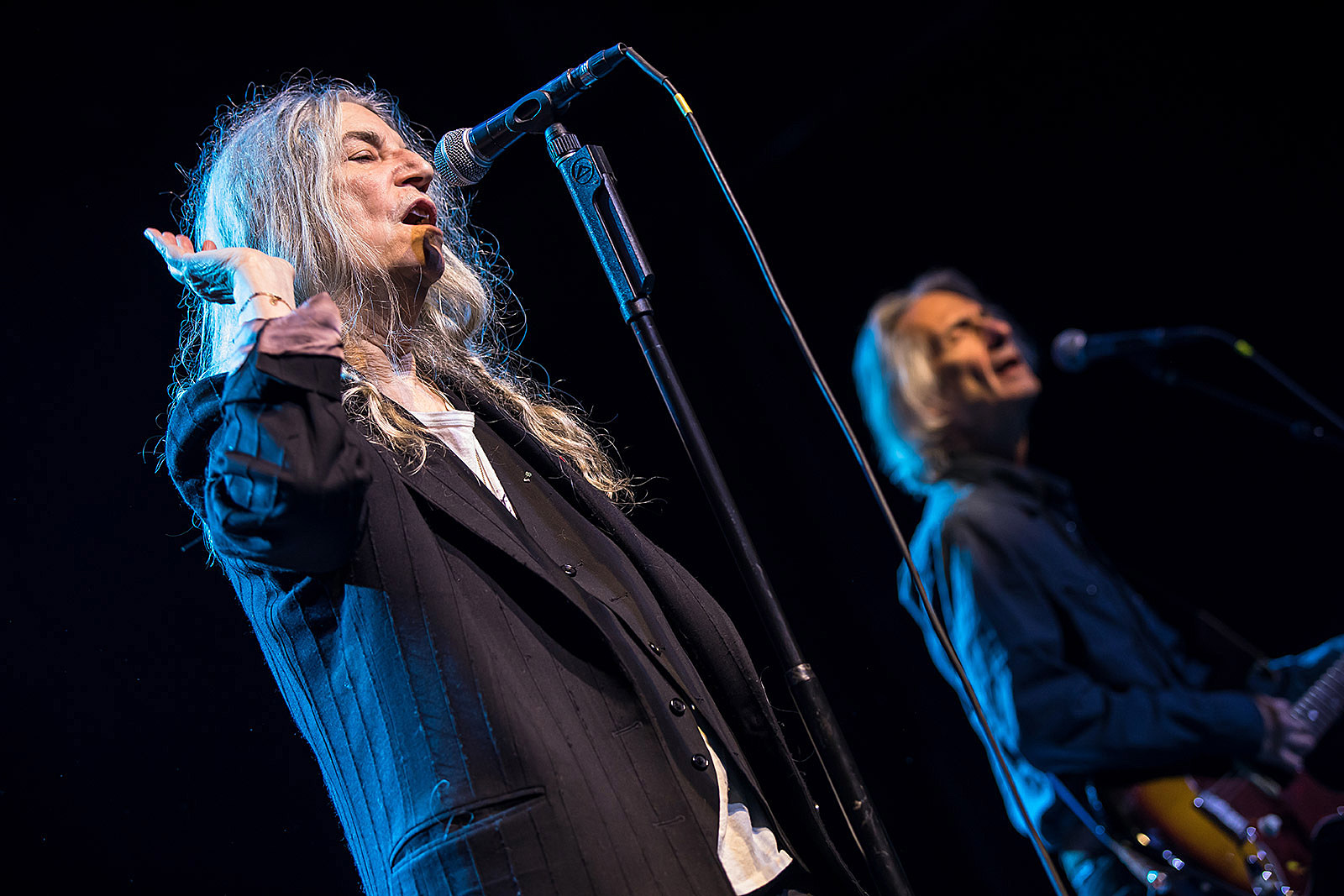 Patti Smith paid tribute to Vivienne Westwood at Brooklyn Steel (videos ...