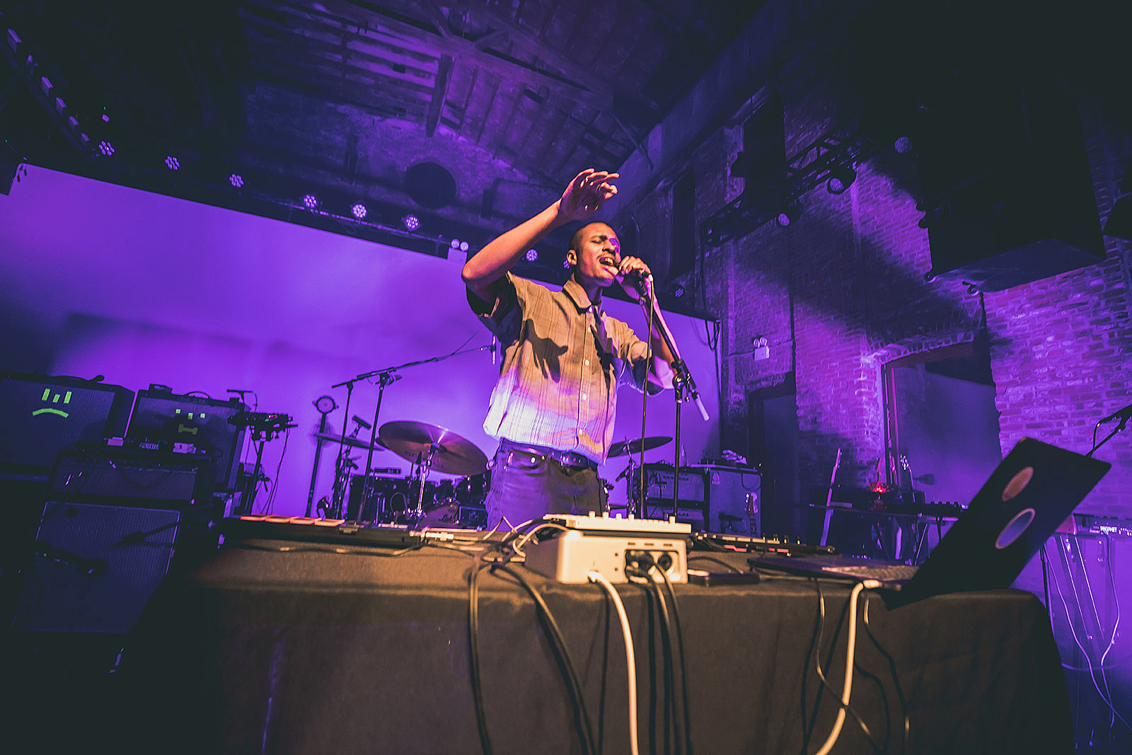 Dry Cleaning wrapped up their tour in Brooklyn w/ Spirit of the Beehive ...