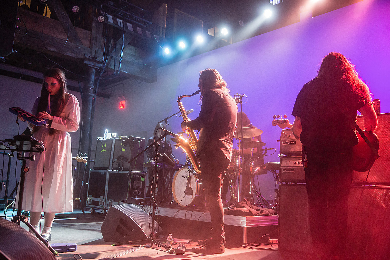 Dry Cleaning wrapped up their tour in Brooklyn w/ Spirit of the Beehive ...