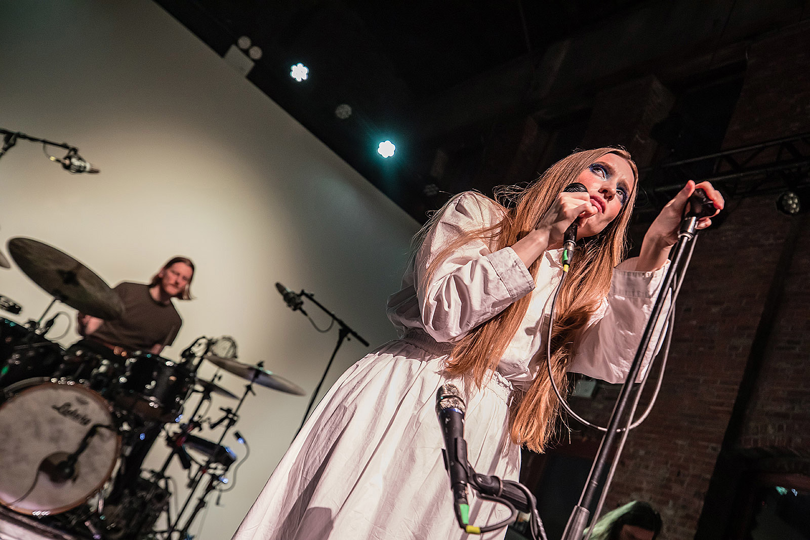 Dry Cleaning wrapped up their tour in Brooklyn w/ Spirit of the Beehive ...
