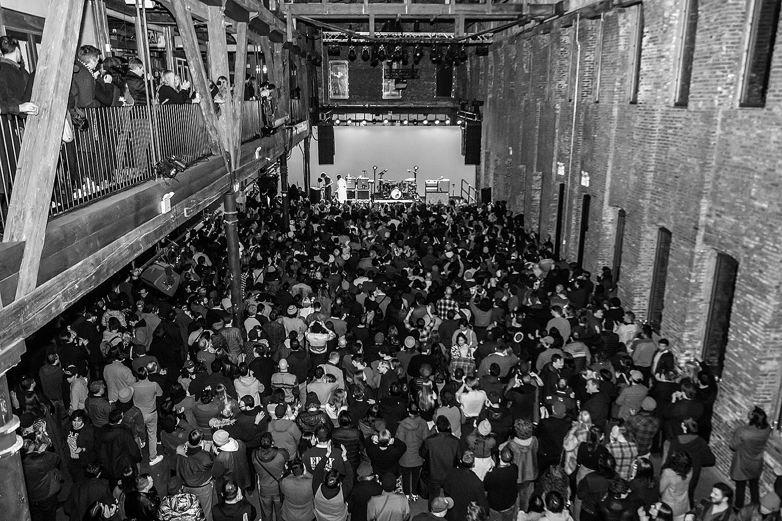 Dry Cleaning wrapped up their tour in Brooklyn w/ Spirit of the Beehive ...
