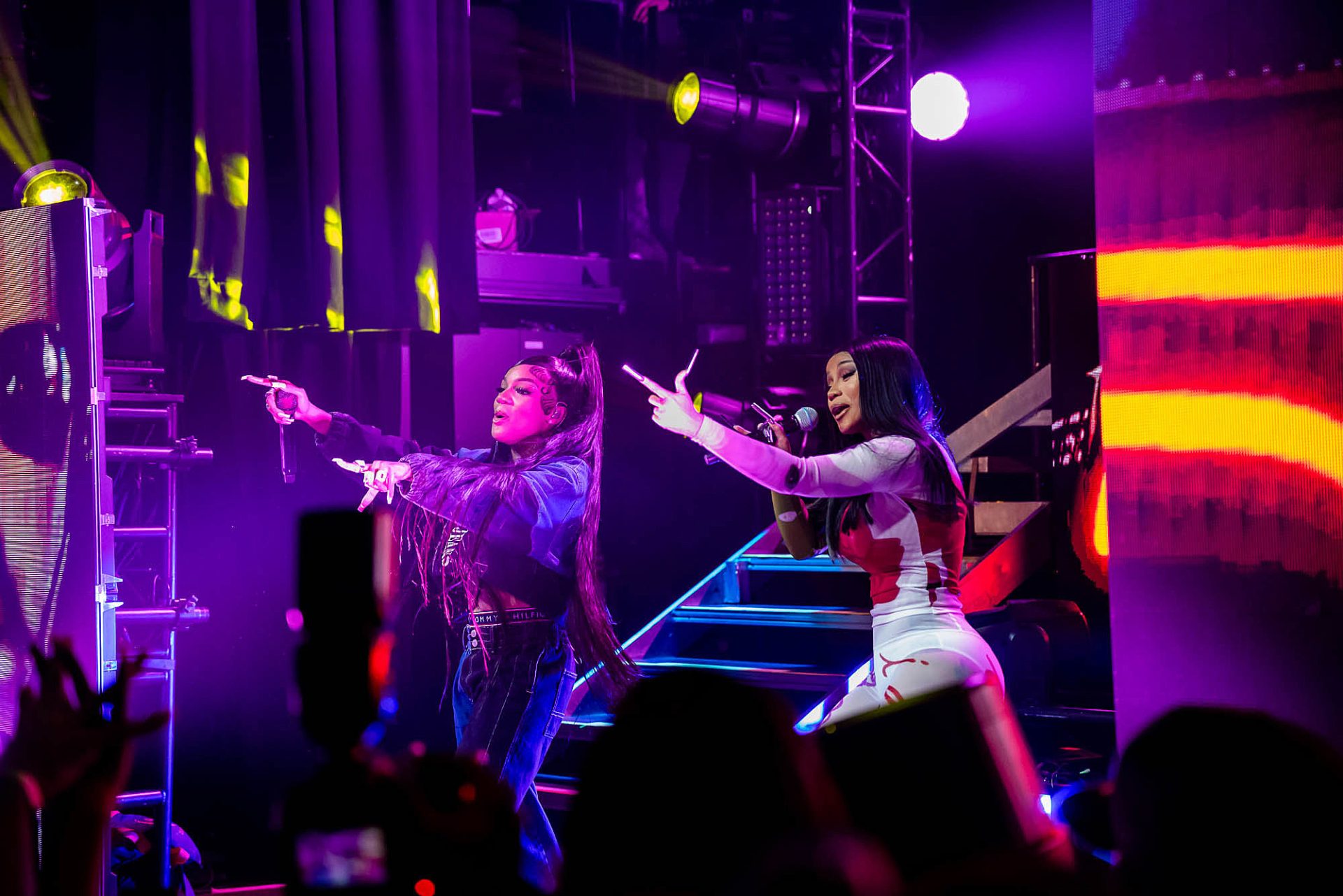 GloRilla played NYC with Cardi B, Gloss Up, Slimeroni, K Carbon, Aleza ...