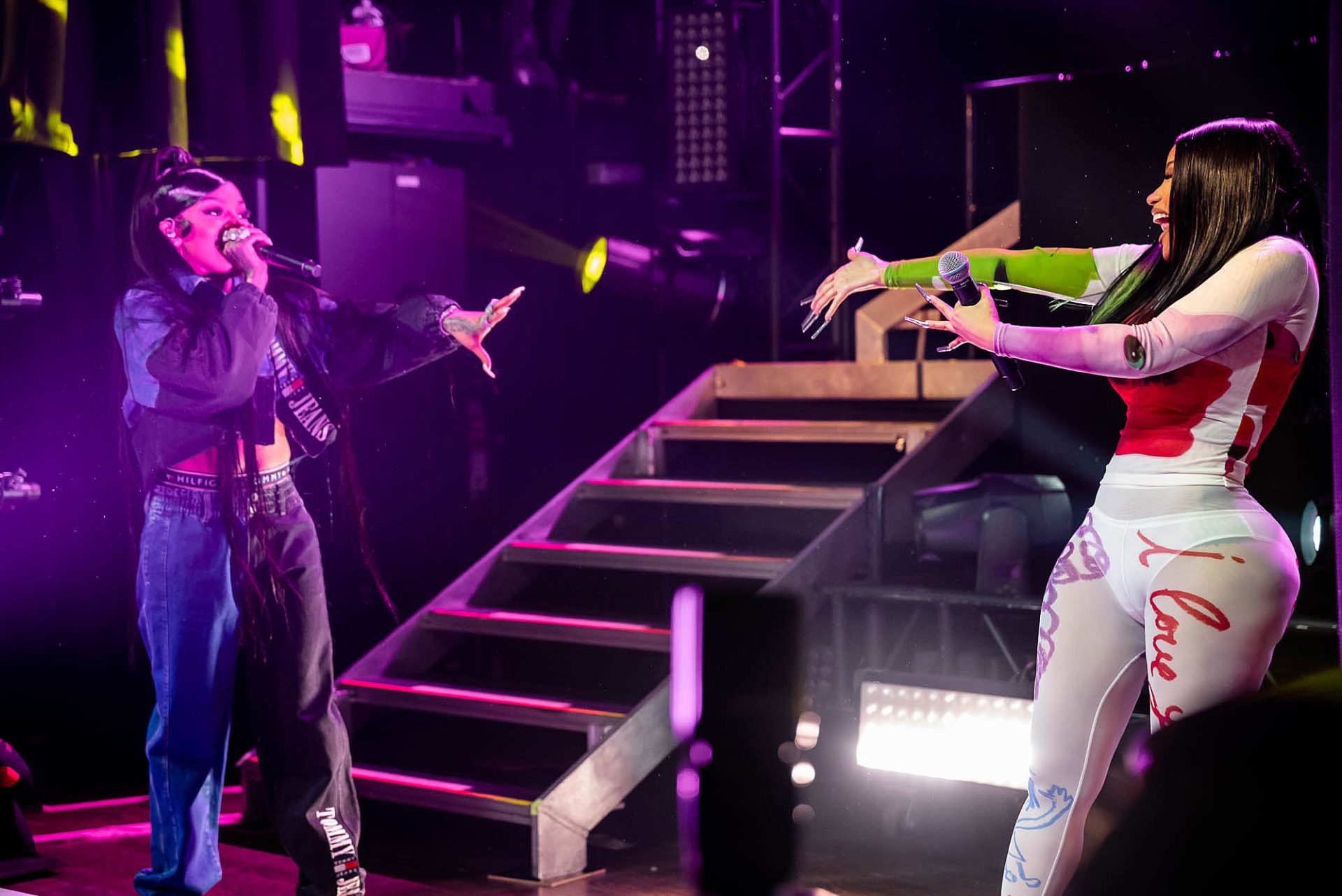 GloRilla played NYC with Cardi B, Gloss Up, Slimeroni, K Carbon, Aleza ...