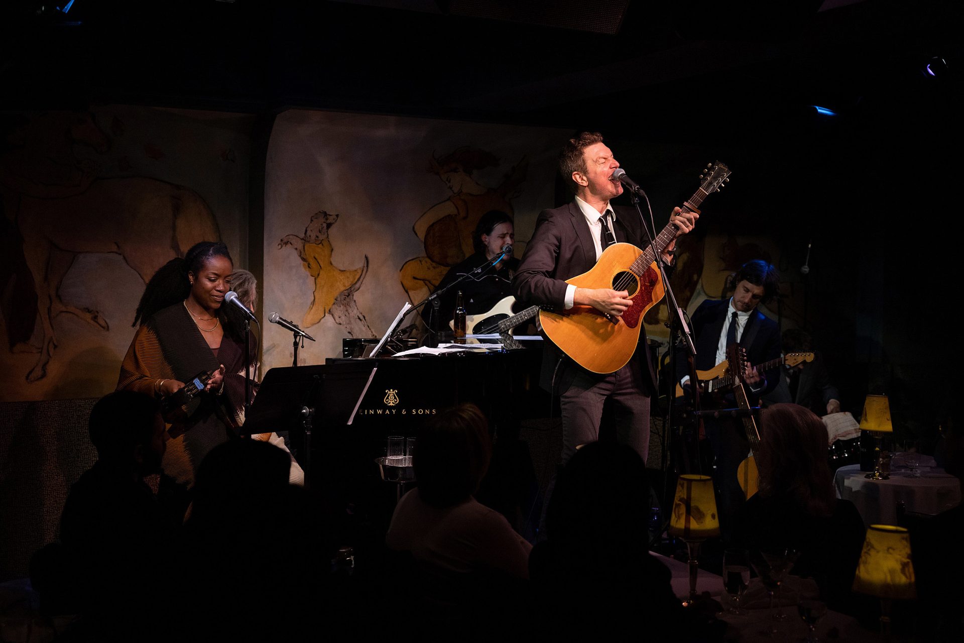 Hamilton Leithauser began his 2023 Cafe Carlyle residency (pics, setlist)
