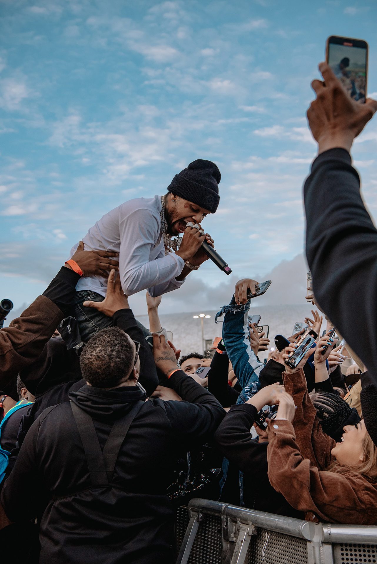 Rolling Loud Cali 2023 pics & videos: Travis Scott, Lil Wayne & Nicki ...