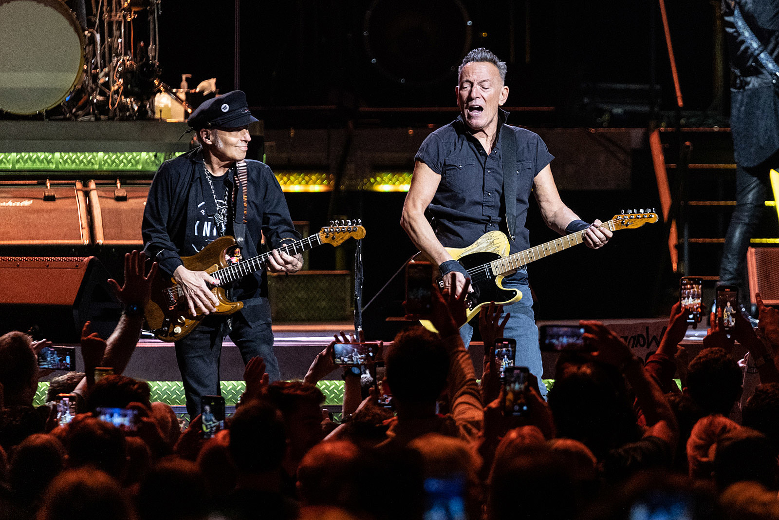 Bruce Springsteen & The E Street Band continued NYC run at Barclays ...
