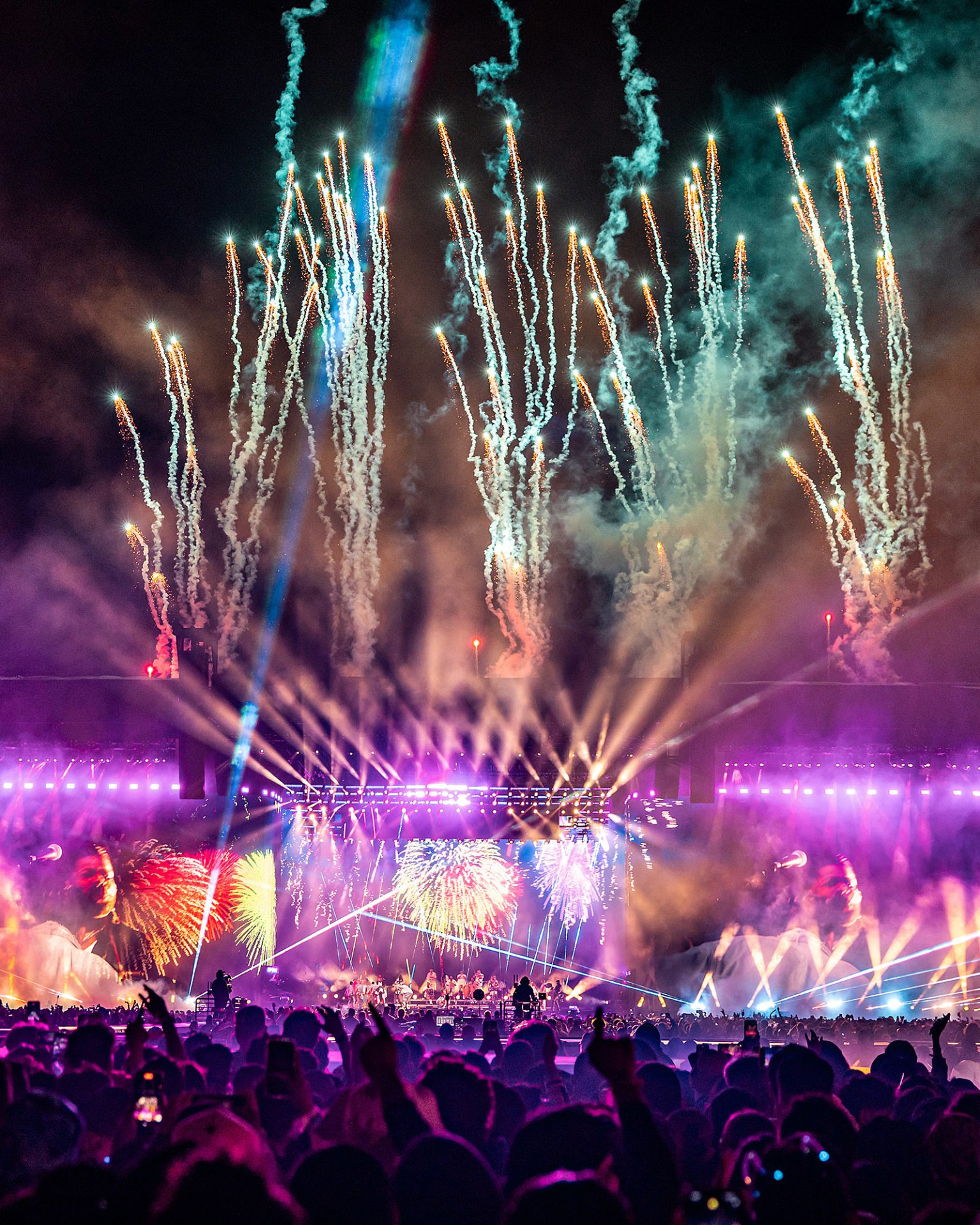 Coachella 2023 weekend 2 set times (Four Tet x Fred again.. x Skrillex ...